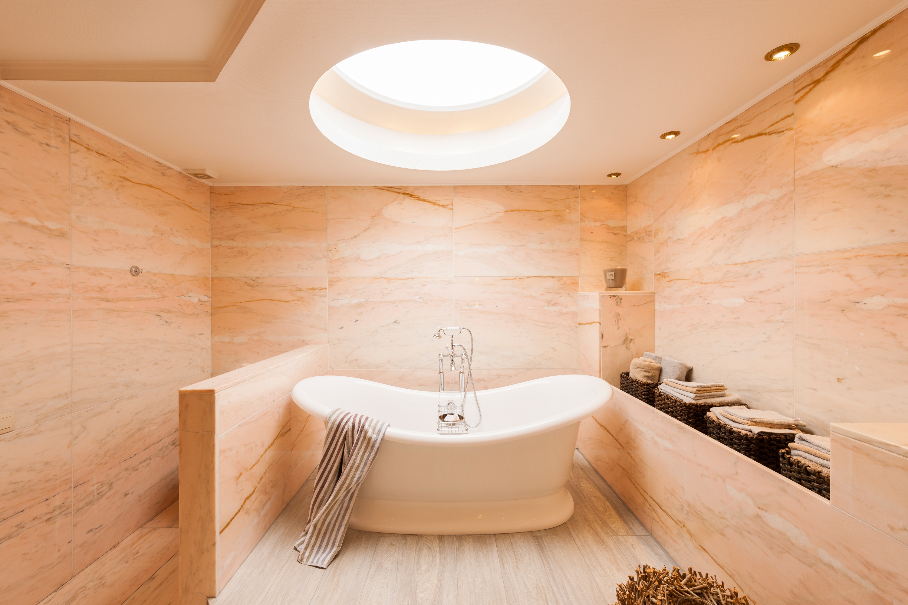 The Countess Bath Bathtubs From Kenny Mason Architonic