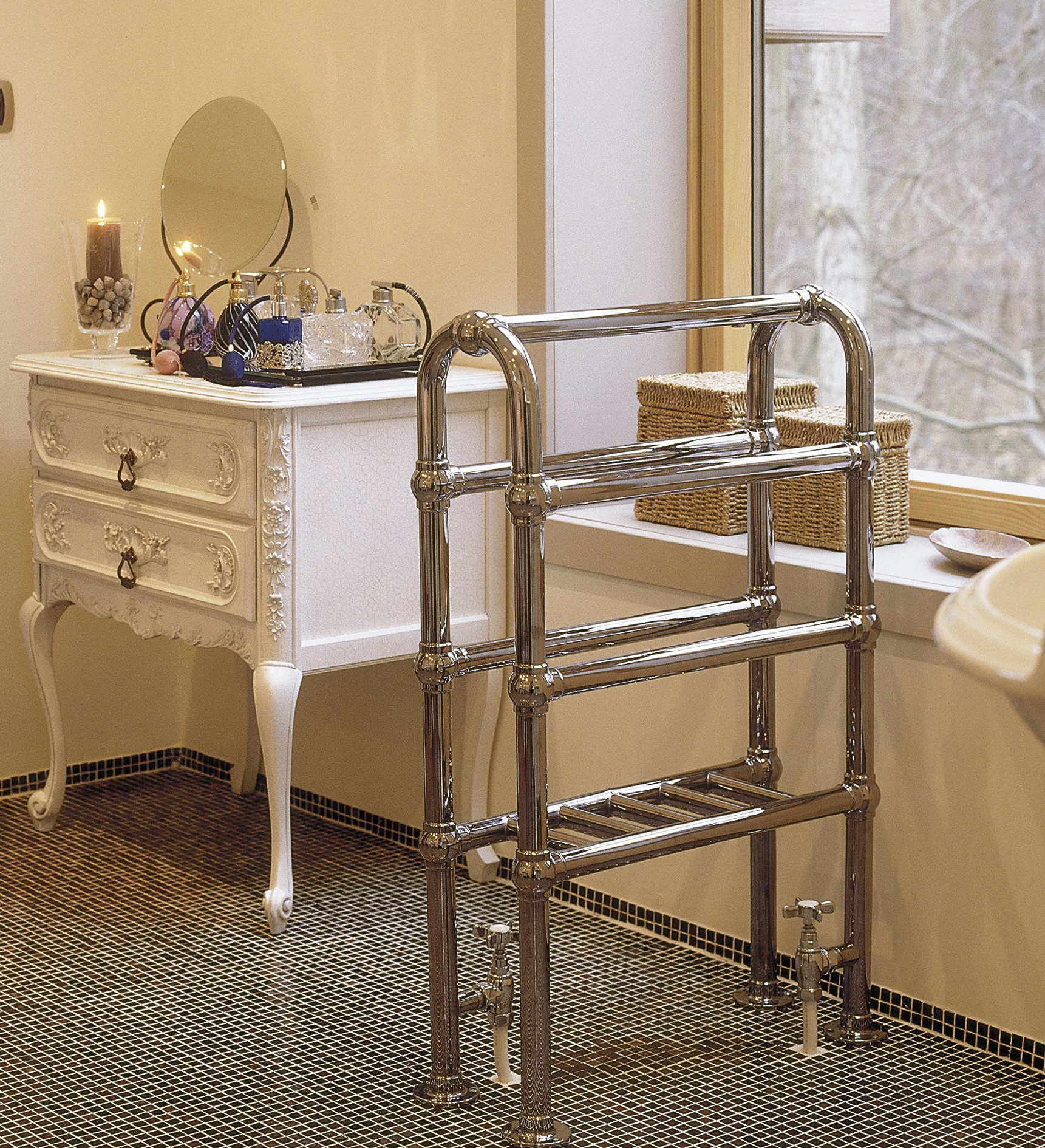 THE DUKE - Radiators from Kenny & Mason | Architonic