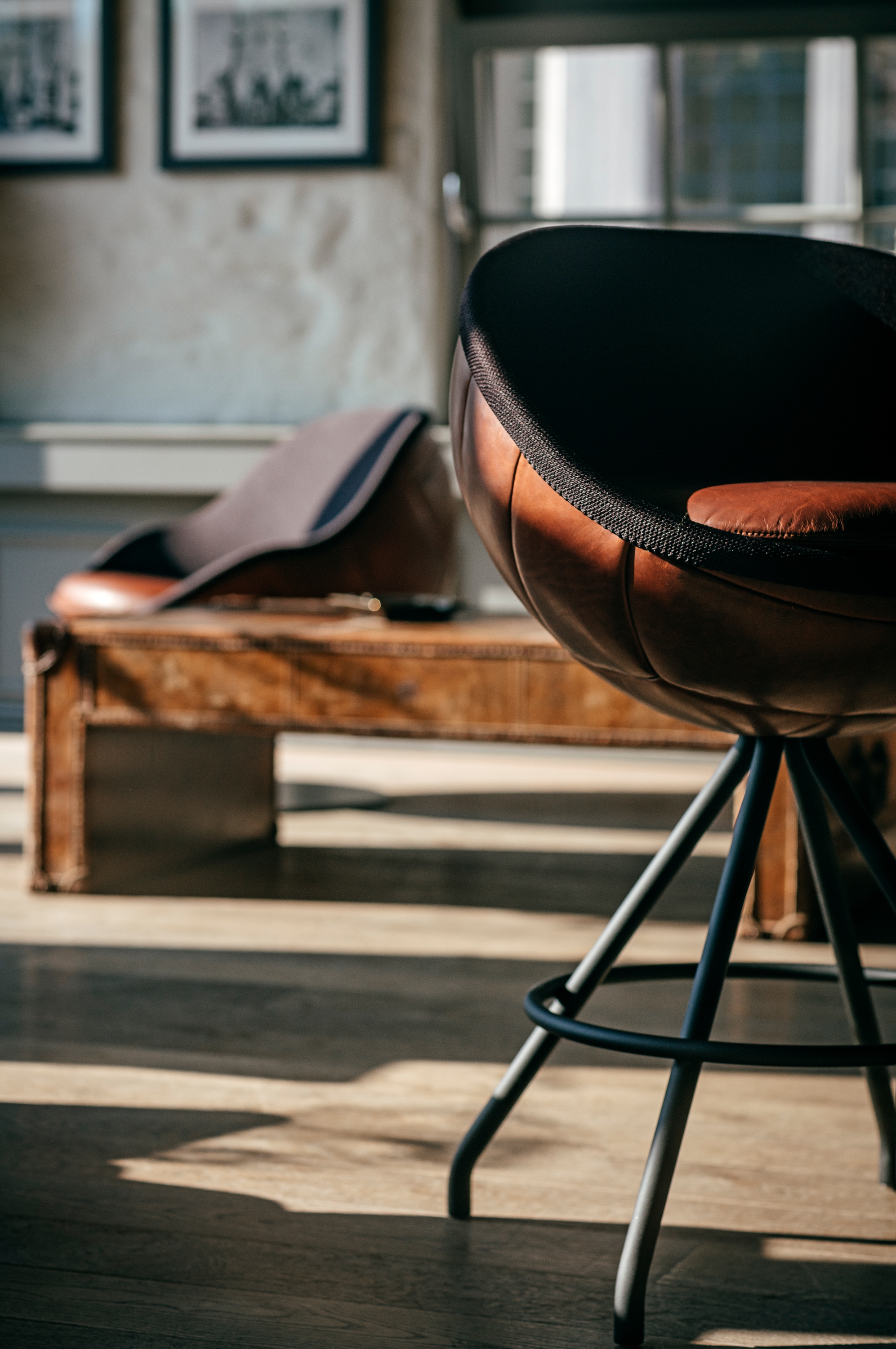 LILLUS WEMBLEY | SOCCER STOOL – Taburetes de lento | Architonic