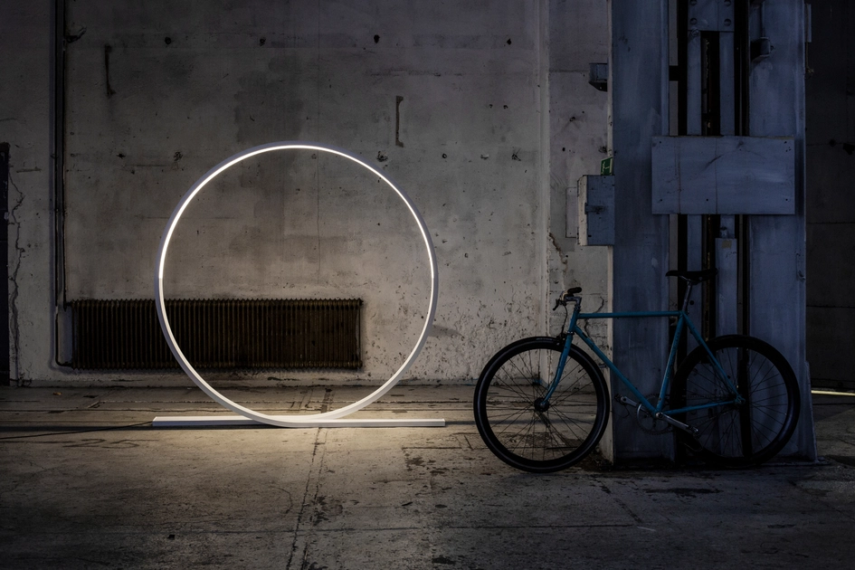 LOOP GIANT - Free-standing lights from Himmee | Architonic