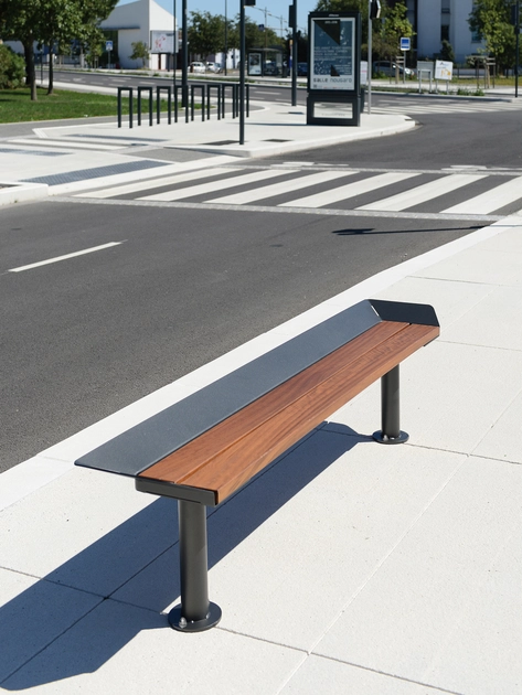 SMALL ORIA BENCH SEAT - Benches from Univers et Cité - Mobilier urbain ...