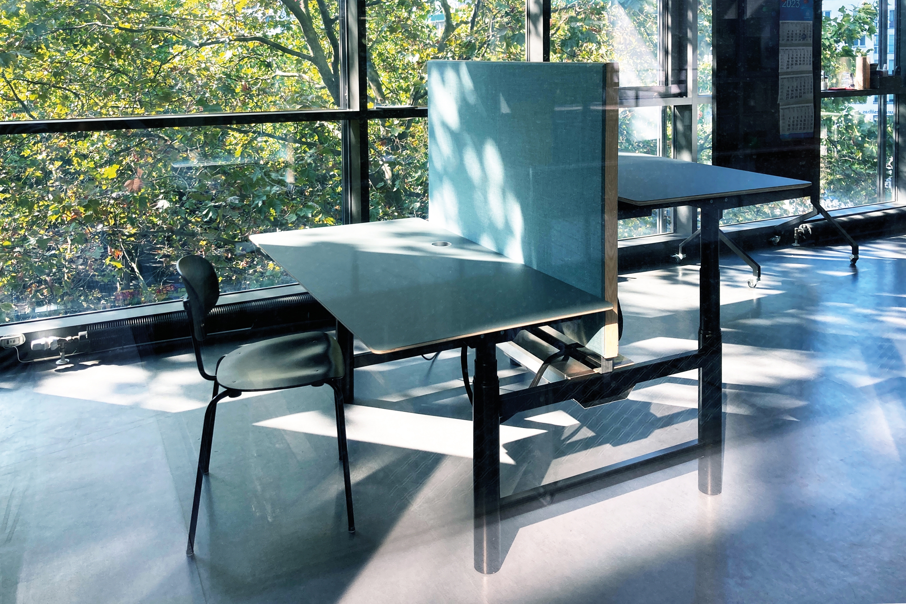 T TABLE MOBILE - Desks from modulor | Architonic