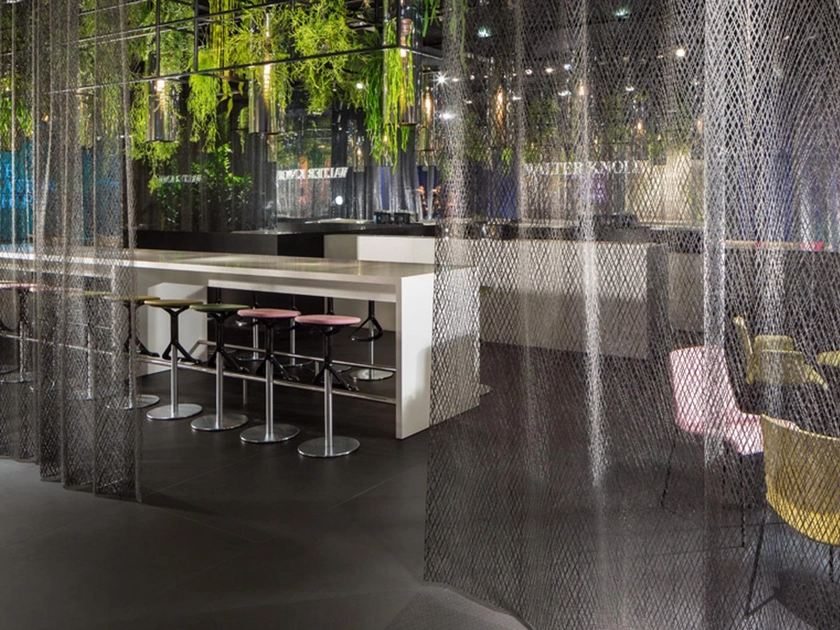 I-MESH ROOM DIVIDER - Panel glides from i-mesh | Architonic