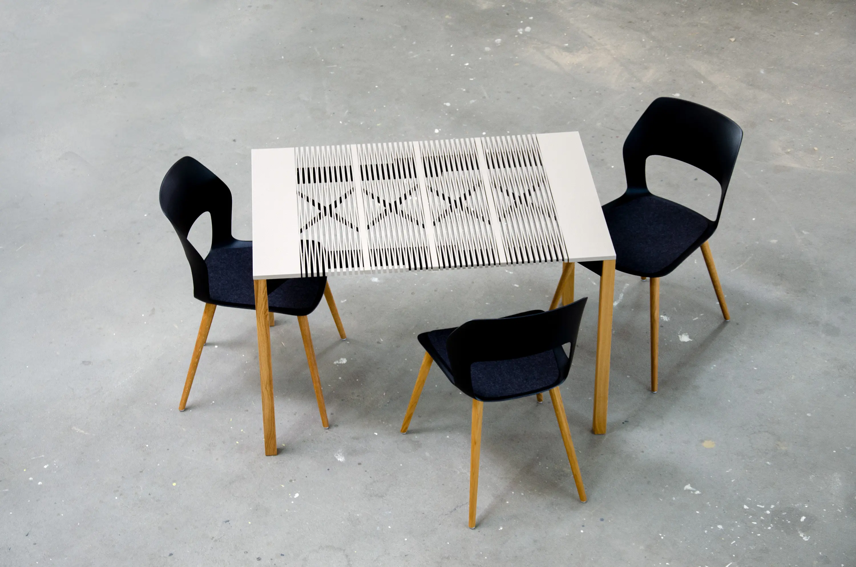 ILAIK EXTENDABLE TABLE 200 - BIRCH/ROUNDED/GRAYBEIGE - Dining tables ...