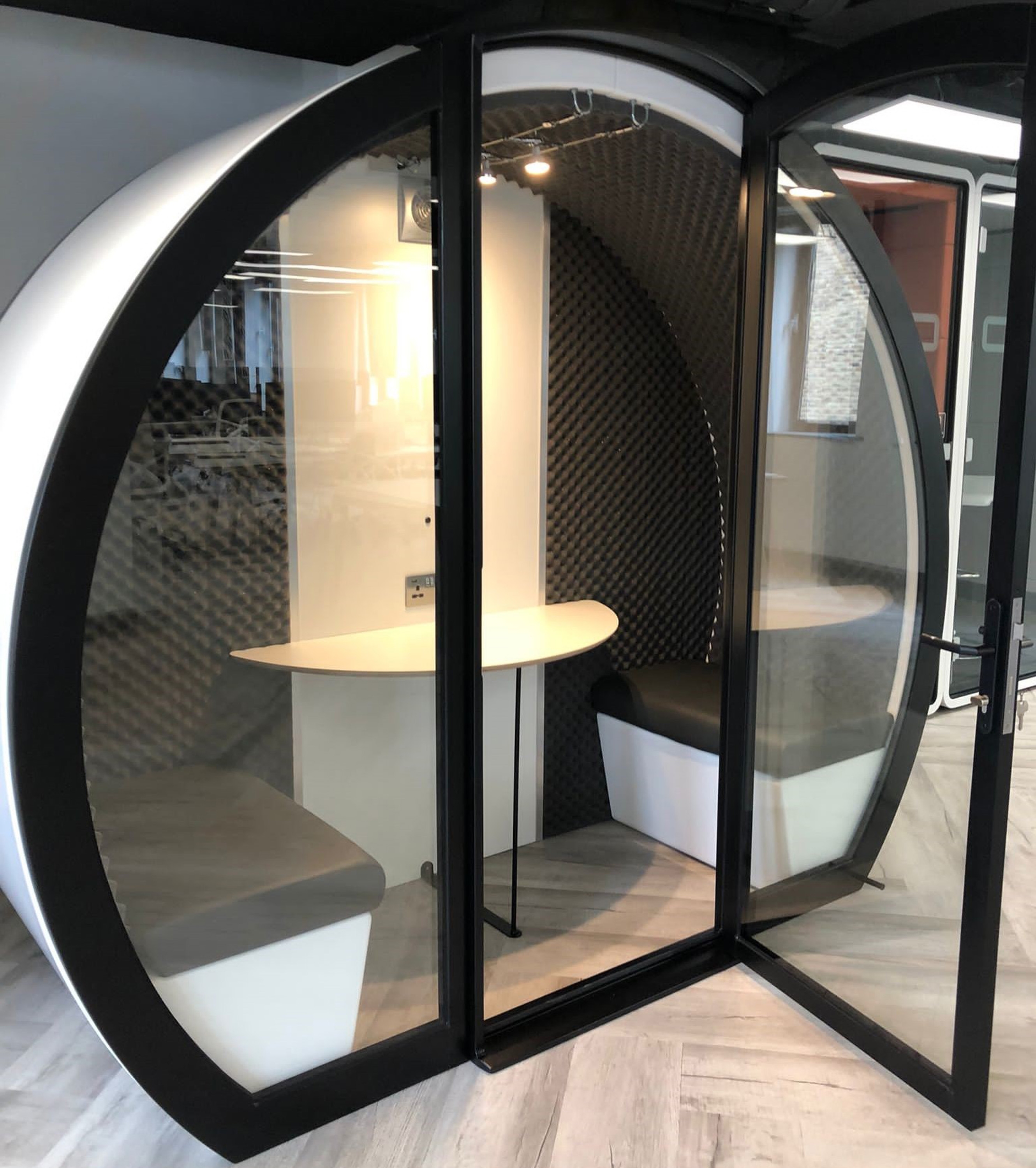 2 PERSON PART ENCLOSED MEETING POD WITH GLASS BACK PANEL - Sound ...