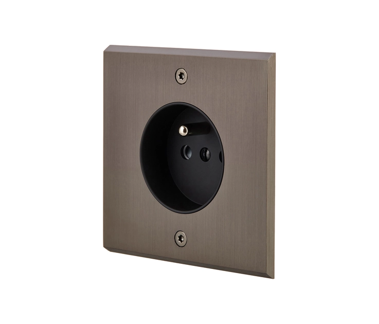 GUN METAL - SINGLE COVER PLATE - SOCKET - Schuko sockets from Modelec ...