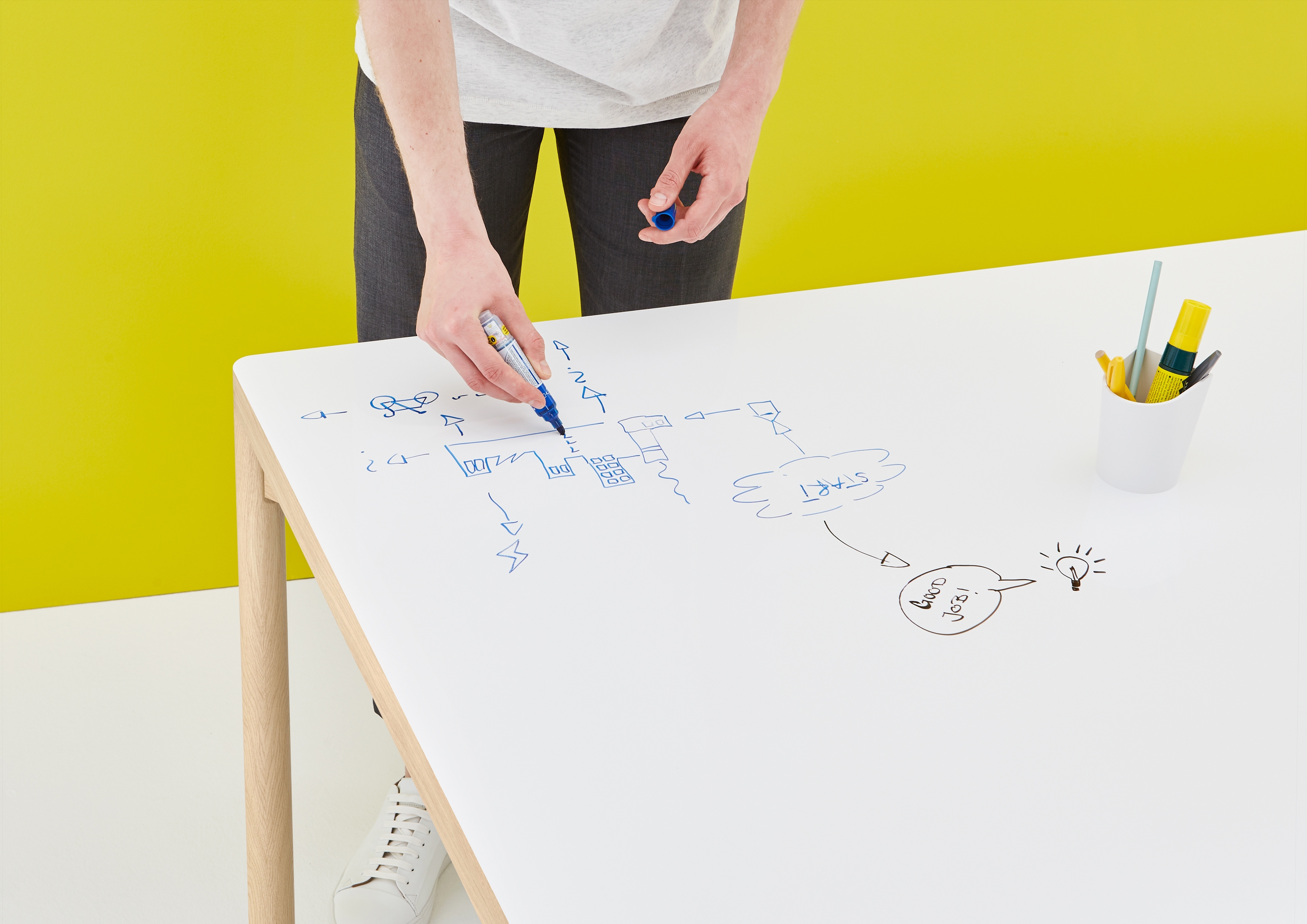MOVING TABLE - HIGH 160X80 - Standing tables from Moving Walls | Architonic
