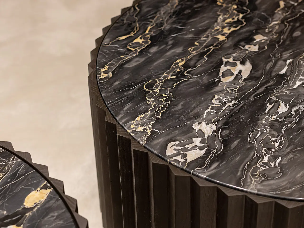 BLACK NATURAL STONES | NERO PORTORO - Natural stone tiles from Margraf ...