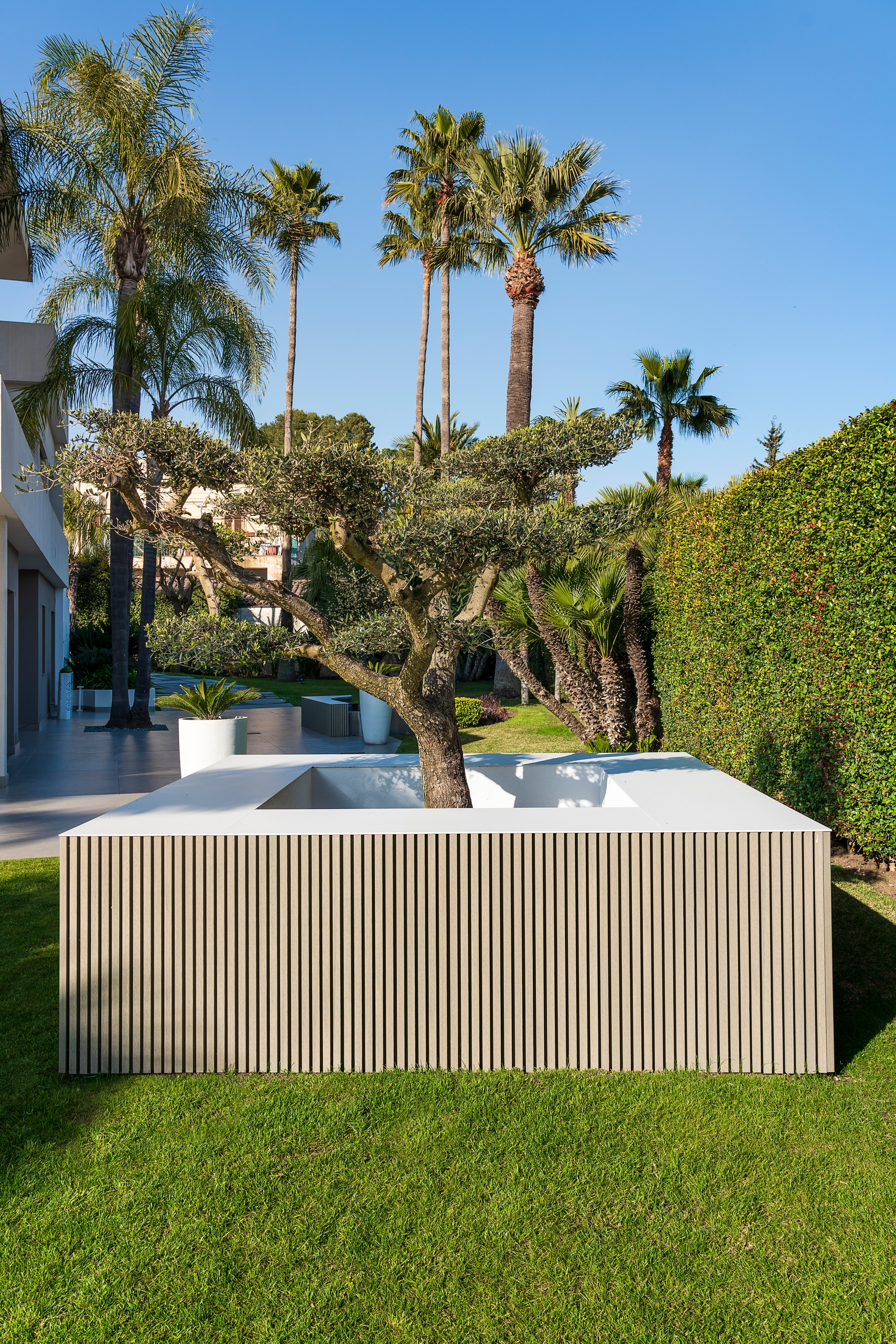 ULTRASHIELD TWIX BARCODE - Composite panels from DÉCO SPA | Architonic
