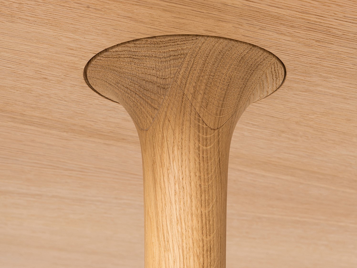 CAST TABLE - MINIMALIST MODERN TABLE OVAL - Dining tables from MOR ...