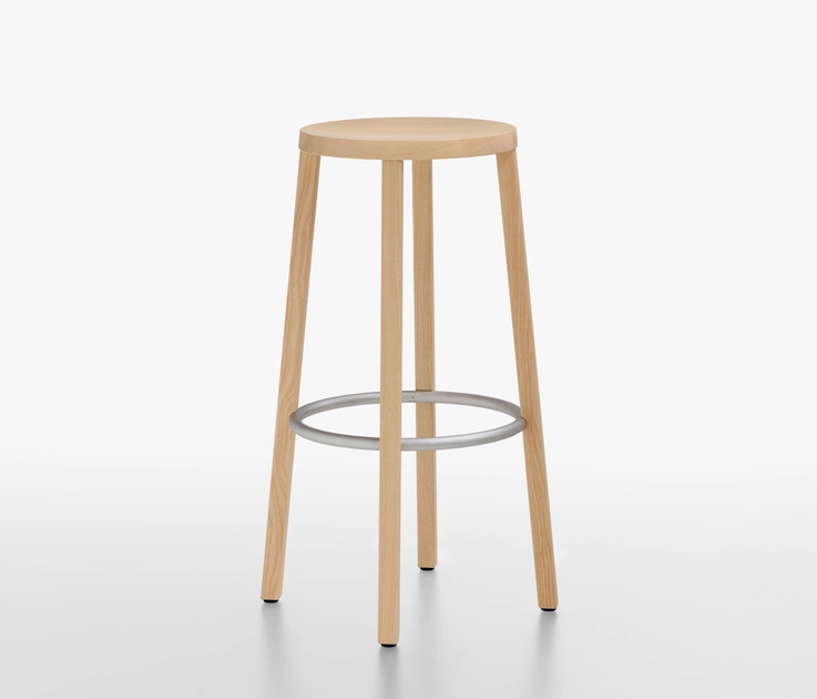 BLOCCO STOOL - Bar stools from Plank | Architonic