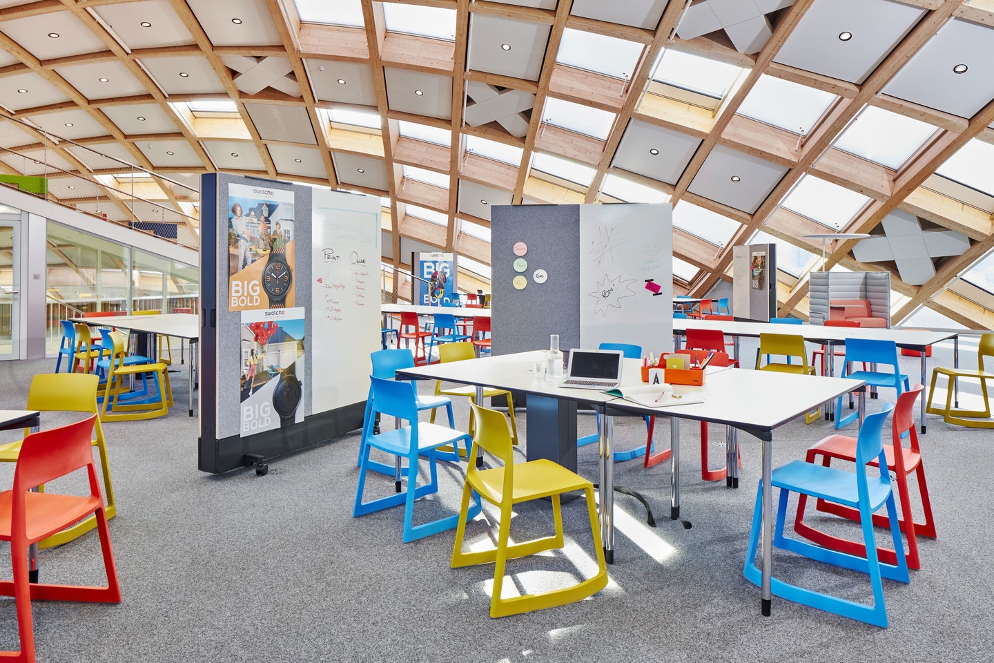 DANCING WALL - Privacy screen from Vitra | Architonic