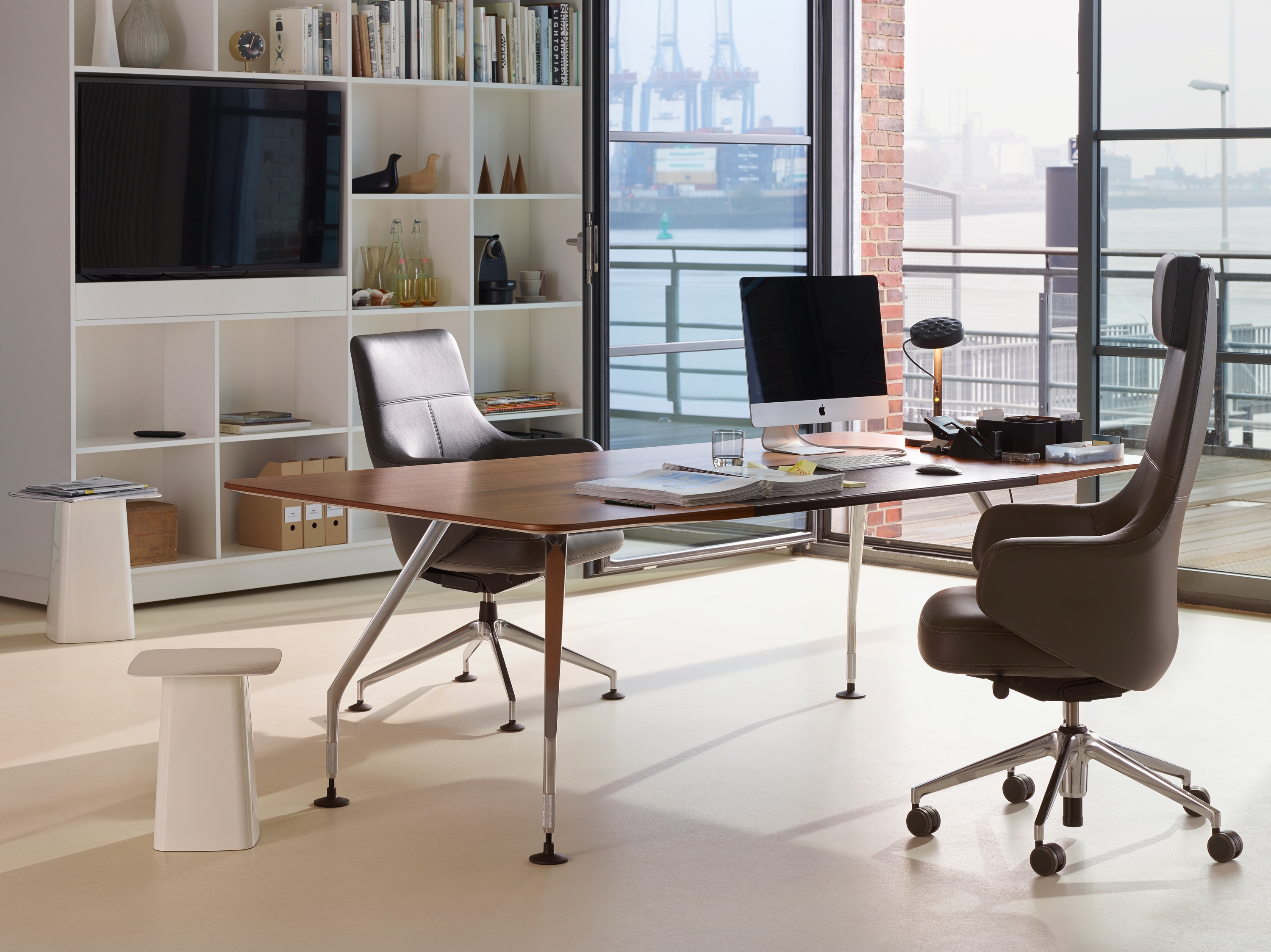 GRAND CONFERENCE LOWBACK - Chairs from Vitra | Architonic