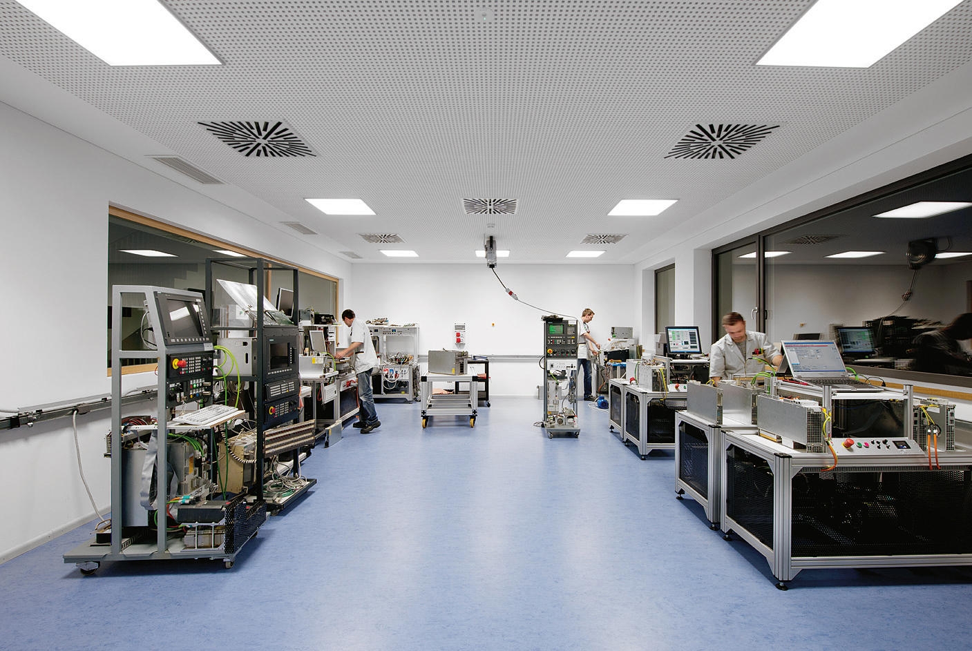 LIGHT FIELDS EVOLUTION PENDANT - Suspended lights from Zumtobel ...