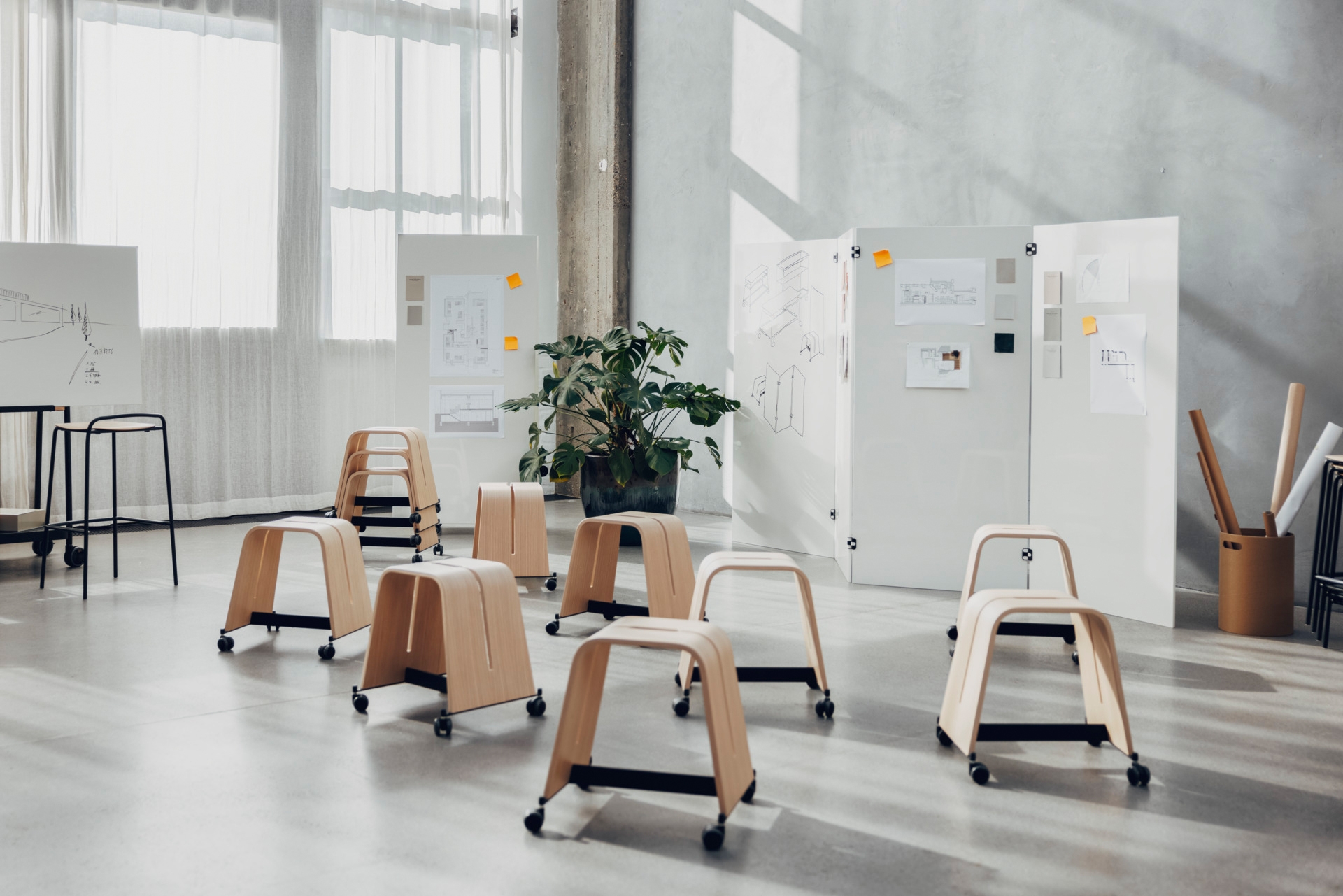 BOARDS B0340 - Media stands from Brunner | Architonic
