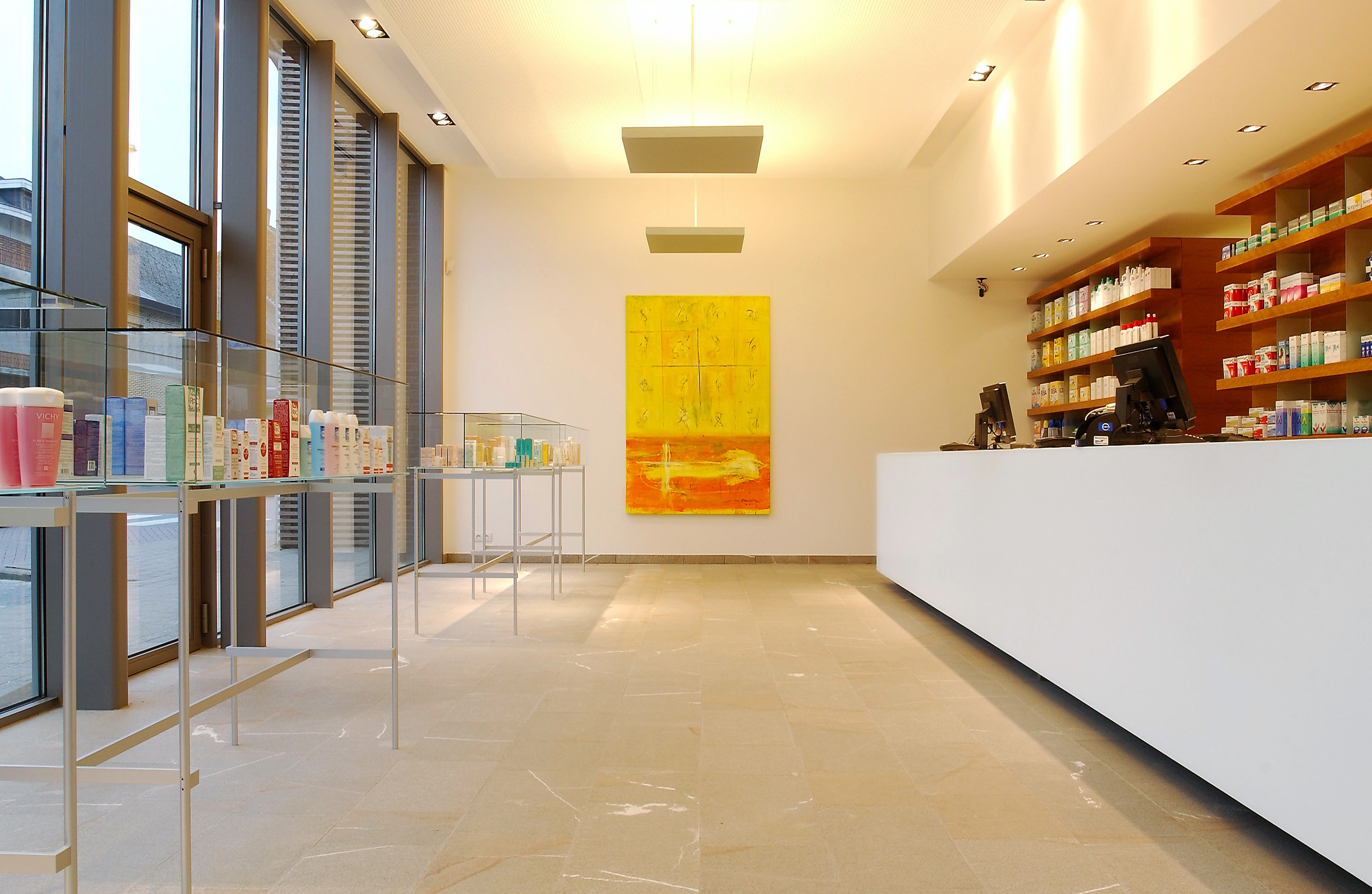 VISIBILE HORIZONTAL HANGING - Display cabinets from Alinea Design ...