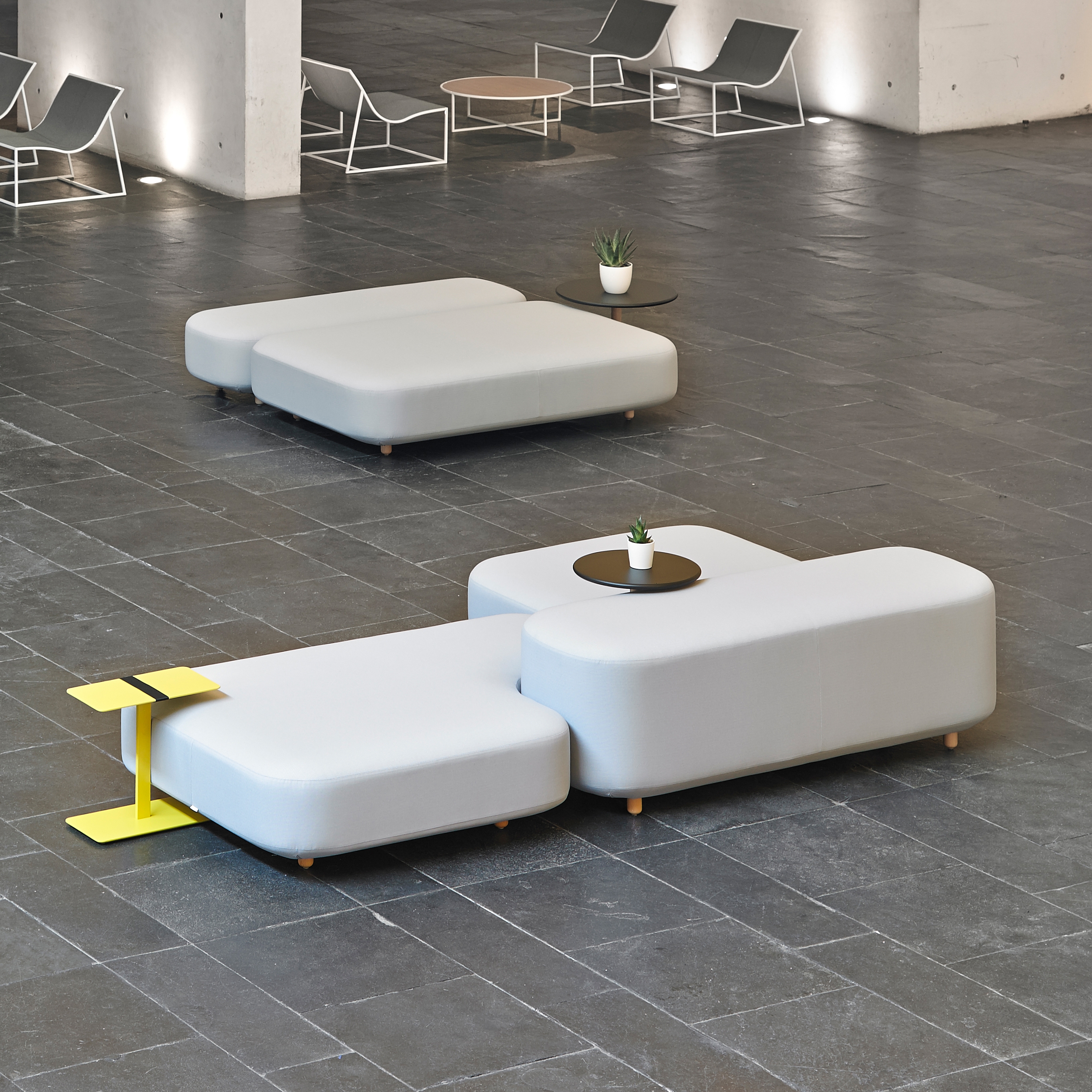 COMMON OUTDOOR - Benches from viccarbe | Architonic
