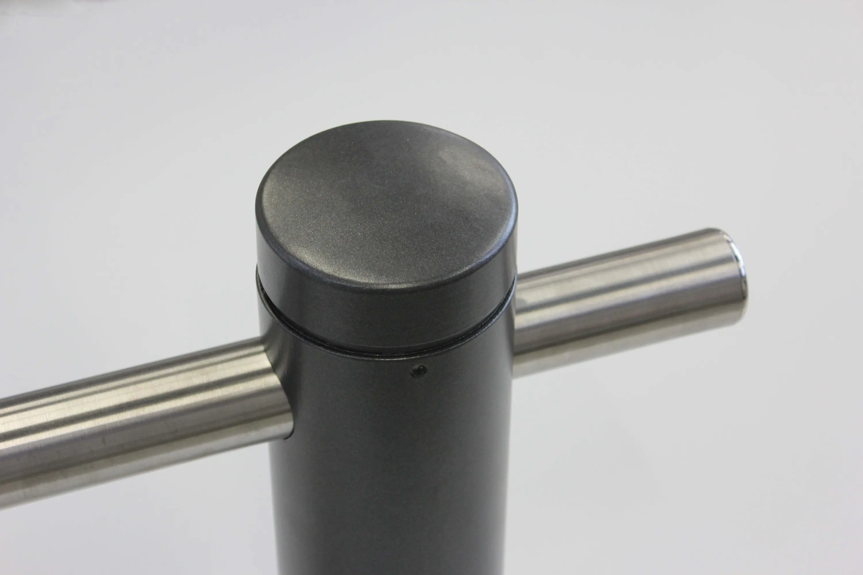 PUBLIC BOLLARD WITH GUARD RAIL - Bollards from BURRI | Architonic
