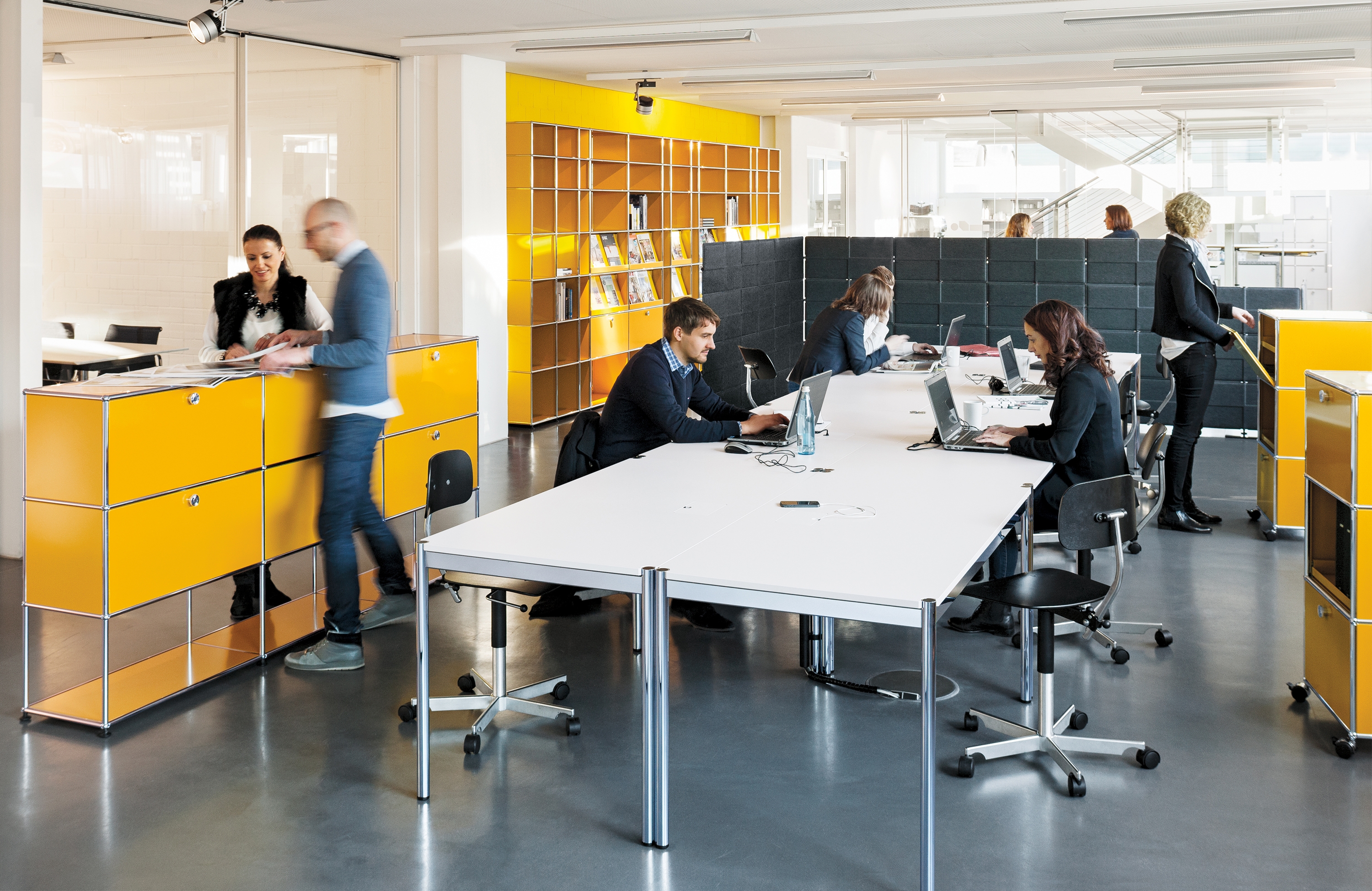 USM PRIVACY PANELS | BLUE - Privacy screen from USM | Architonic