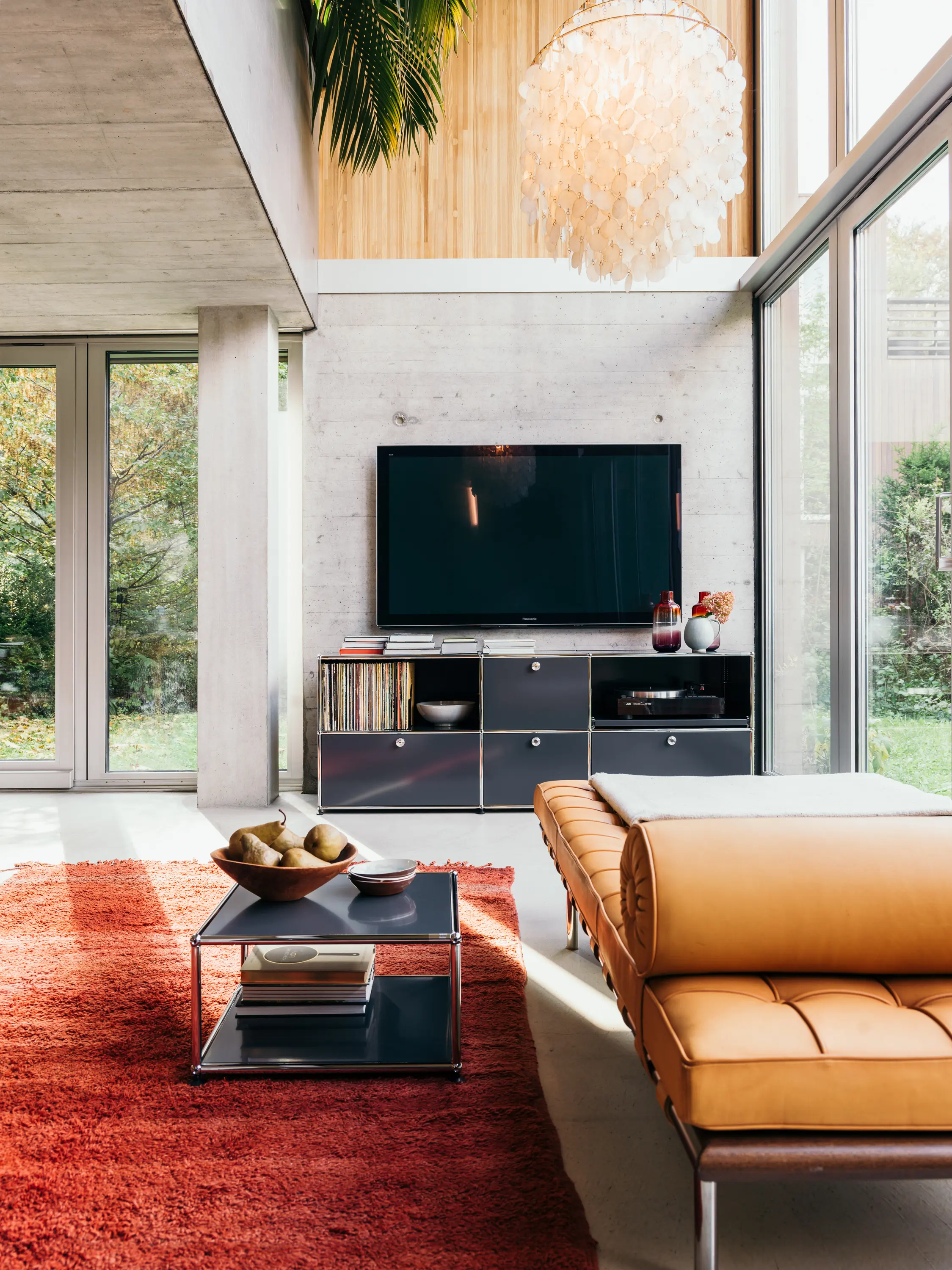 USM HALLER SIDETABLE | ANTHRACITE - Side tables from USM | Architonic