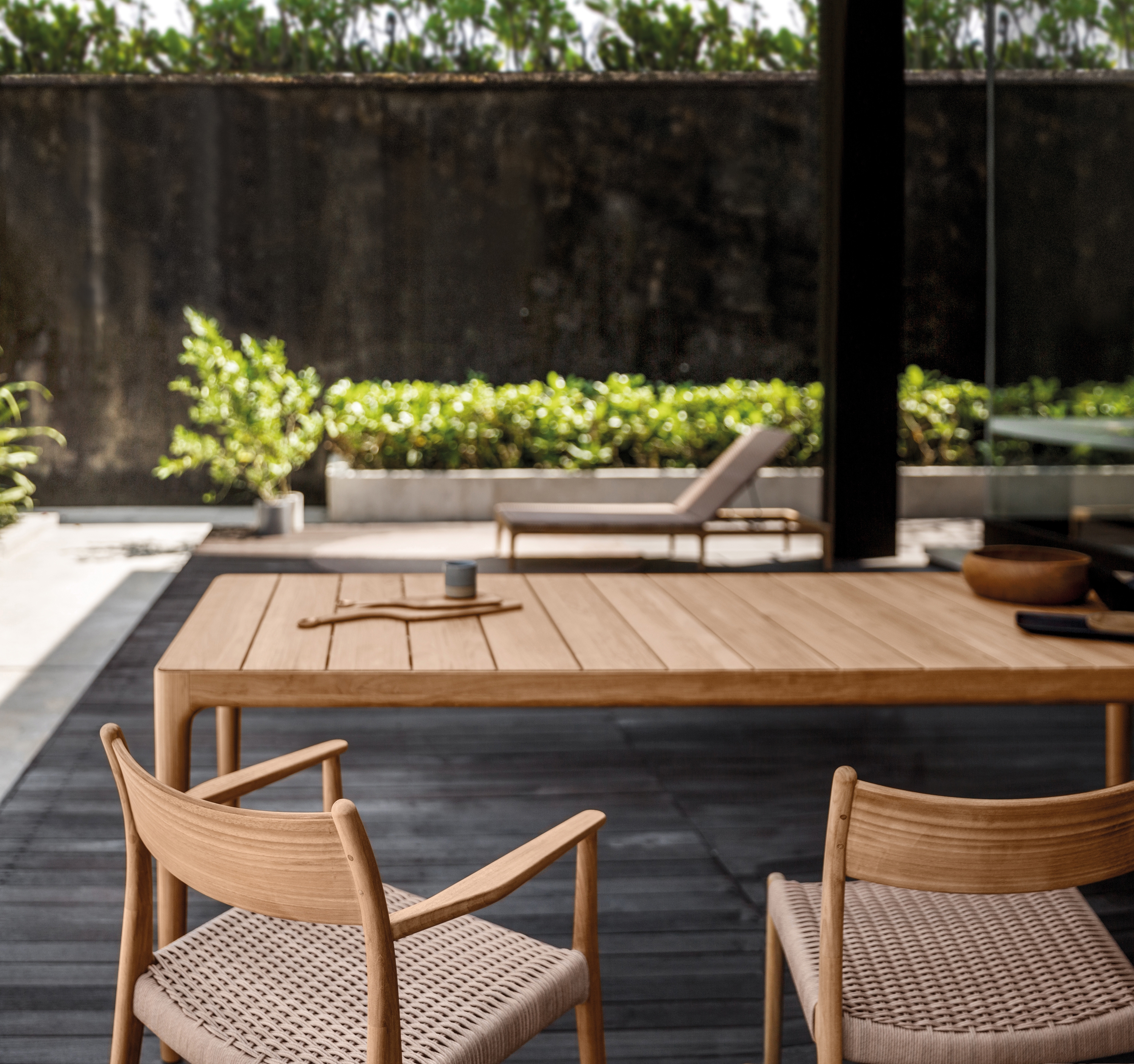 LIMA DINING TABLE SQUARE – Mesas comedor de Gloster Furniture GmbH ...