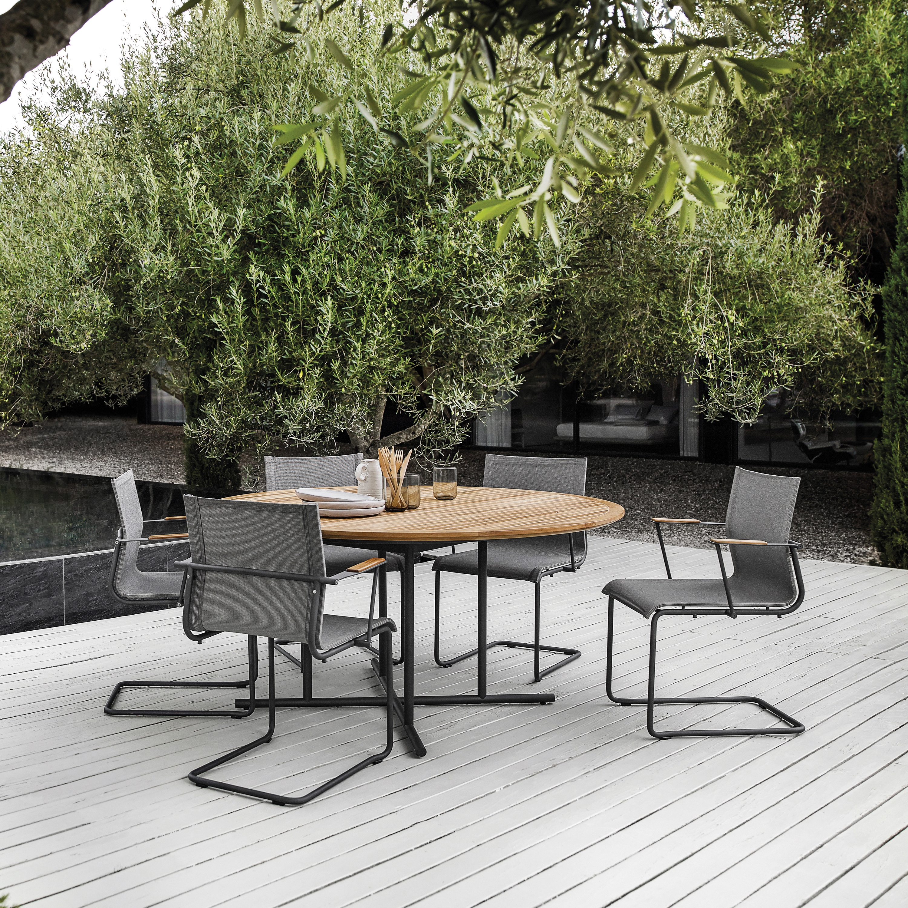 SWAY LOUNGER - Sun loungers from Gloster Furniture GmbH | Architonic