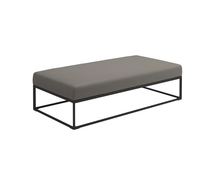 MAYA OTTOMAN METEOR DOT NIMBUS - Benches from Gloster Furniture GmbH ...