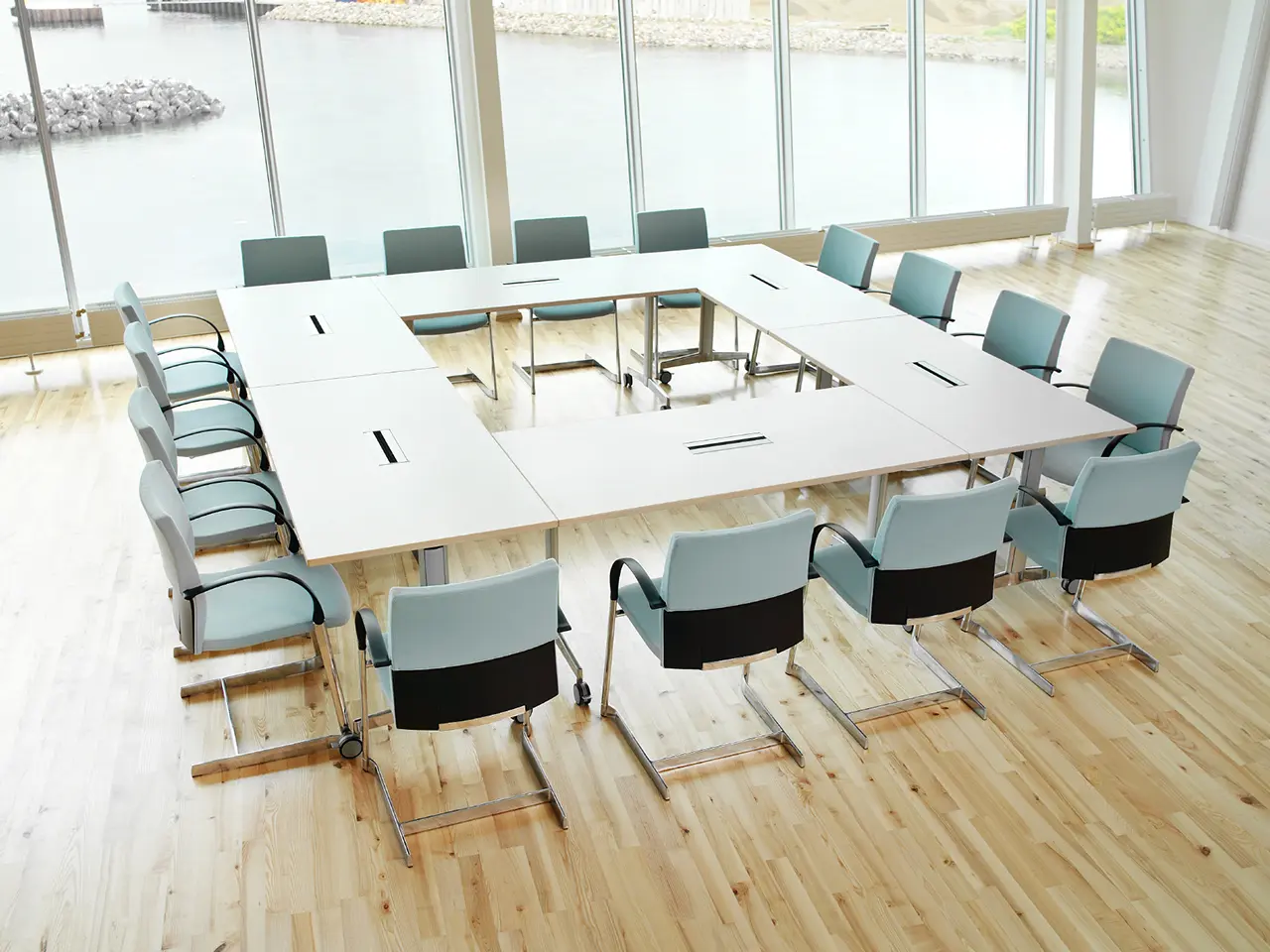 MOVEO MEETING – Tables collectivités de HOWE | Architonic