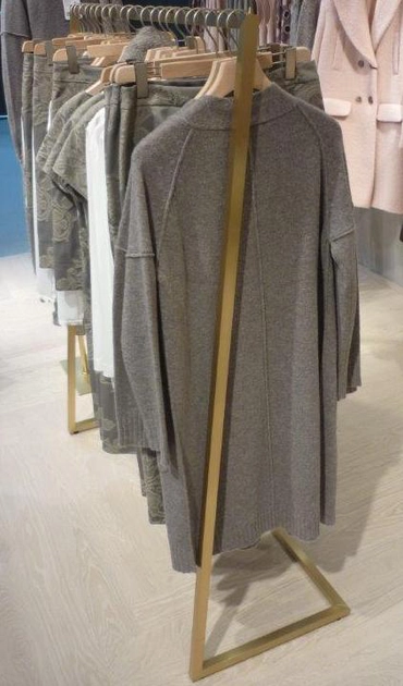 CLOTHES RAIL IN BRASS – Percheros de YDF | Architonic