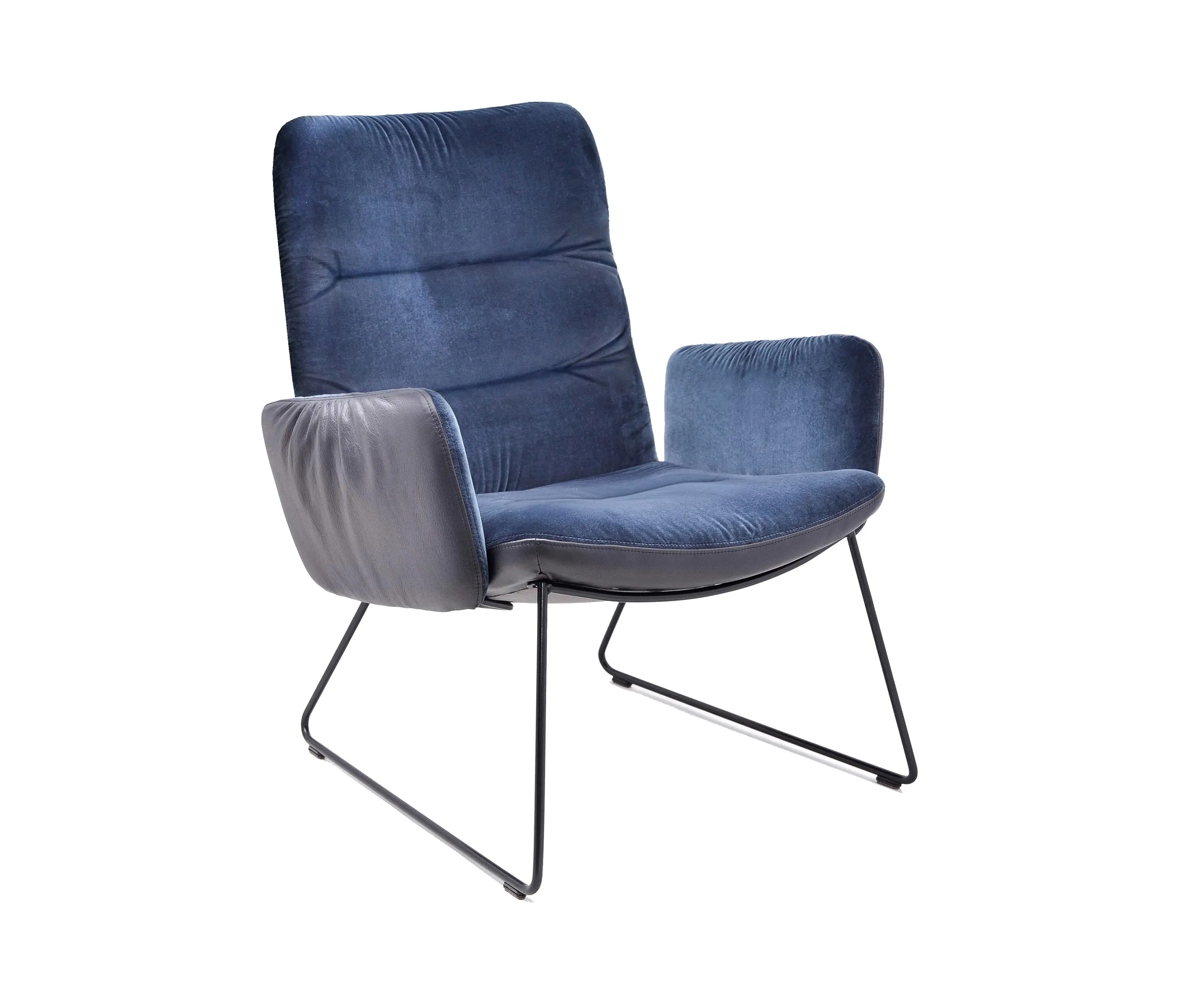 ARVA LIGHT LOUNGE ARM CHAIR – Fauteuils de KFF | Architonic