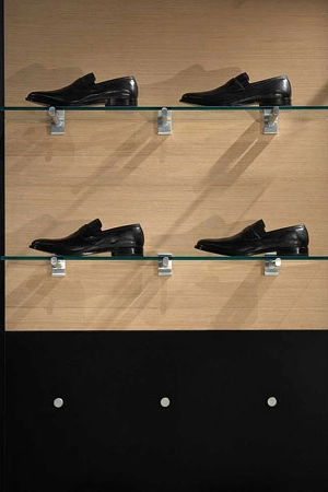 THE PUCK SYSTEM - Display stands from B+N Industries | Architonic