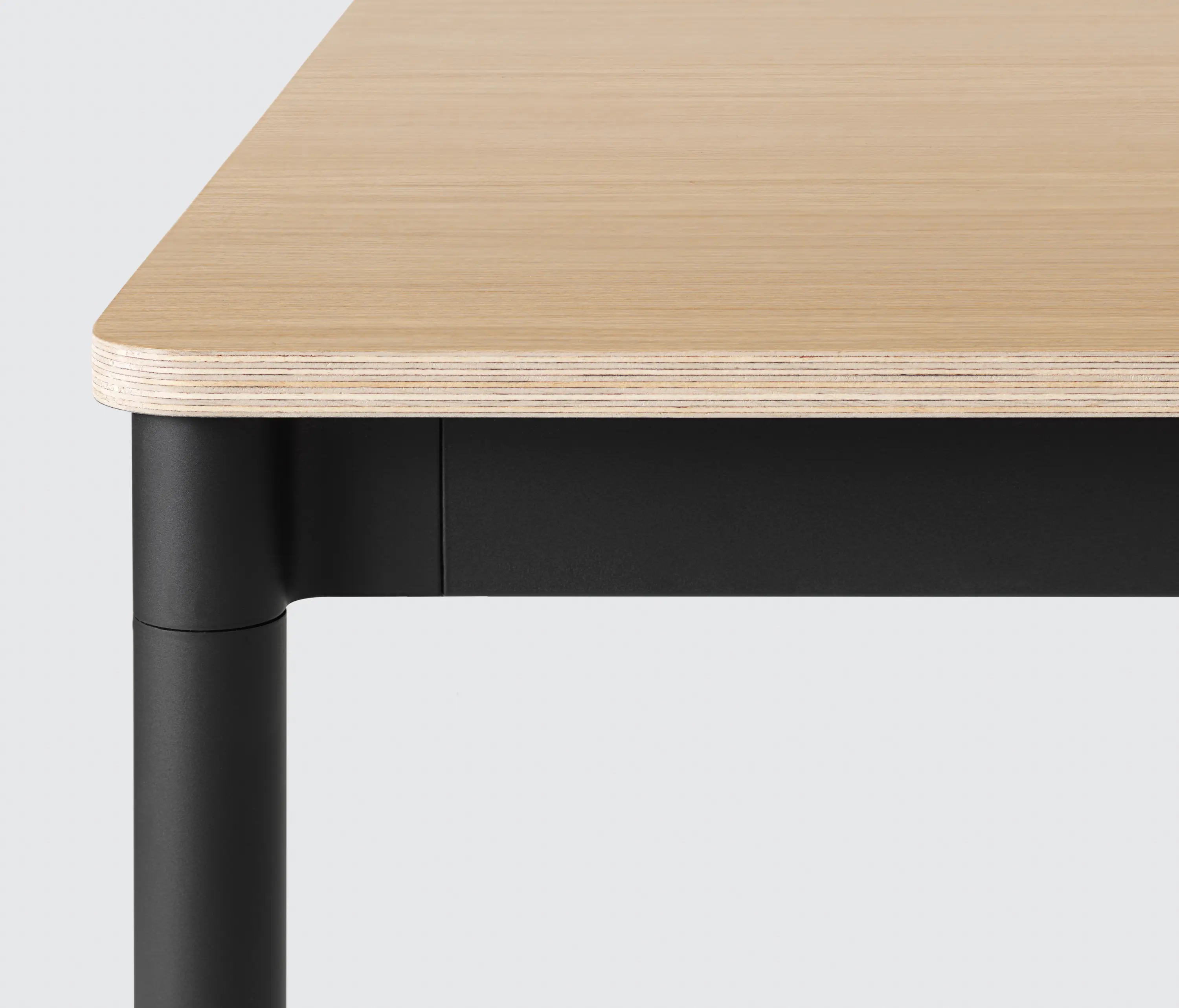 BASE TABLE | 140 X 80 CM - Esstische von Muuto | Architonic