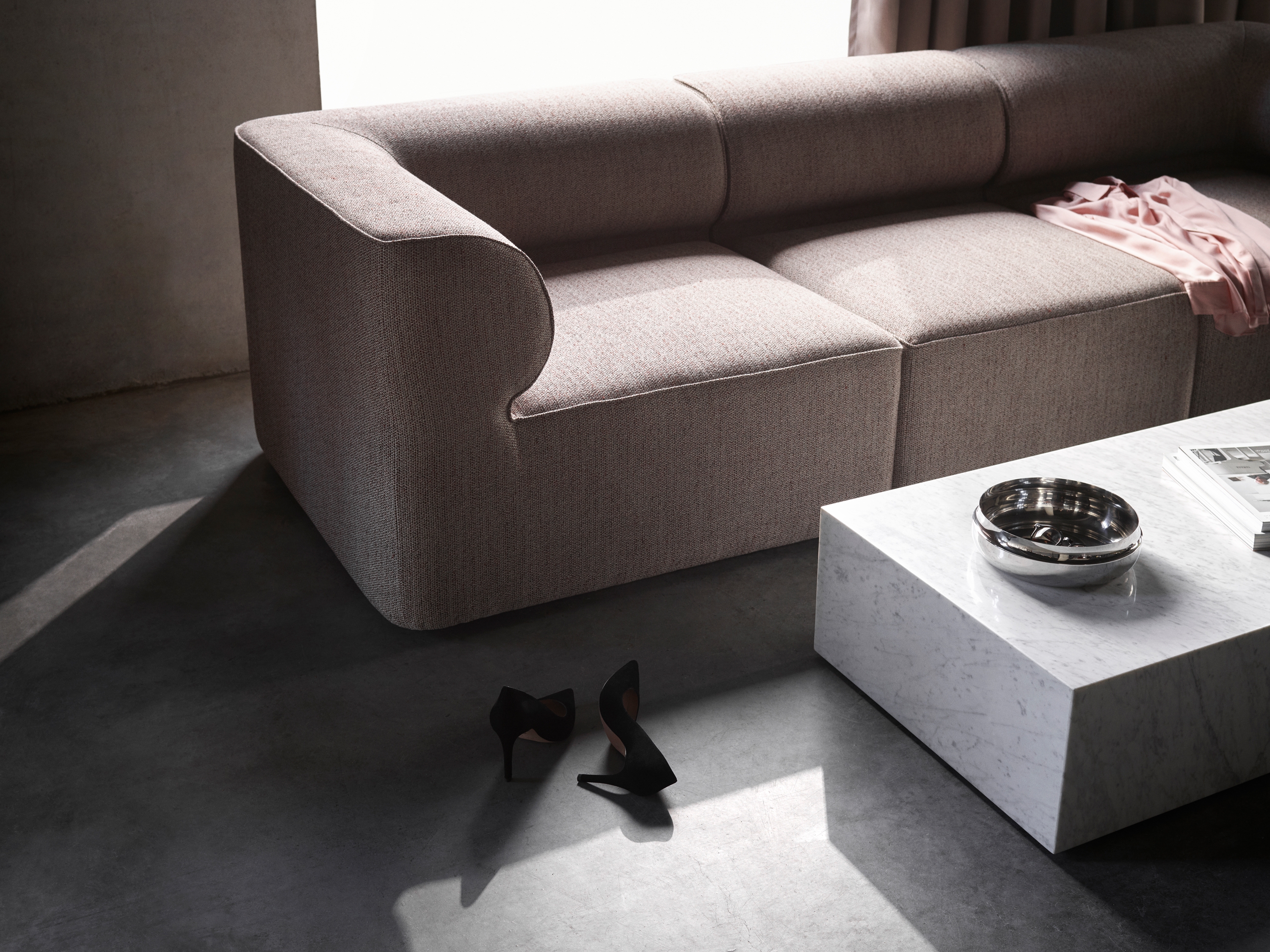 EAVE MODULAR 96, 3 SEATER, CONFIGURATION 11 / SAFIRE 001 - Sofas from ...
