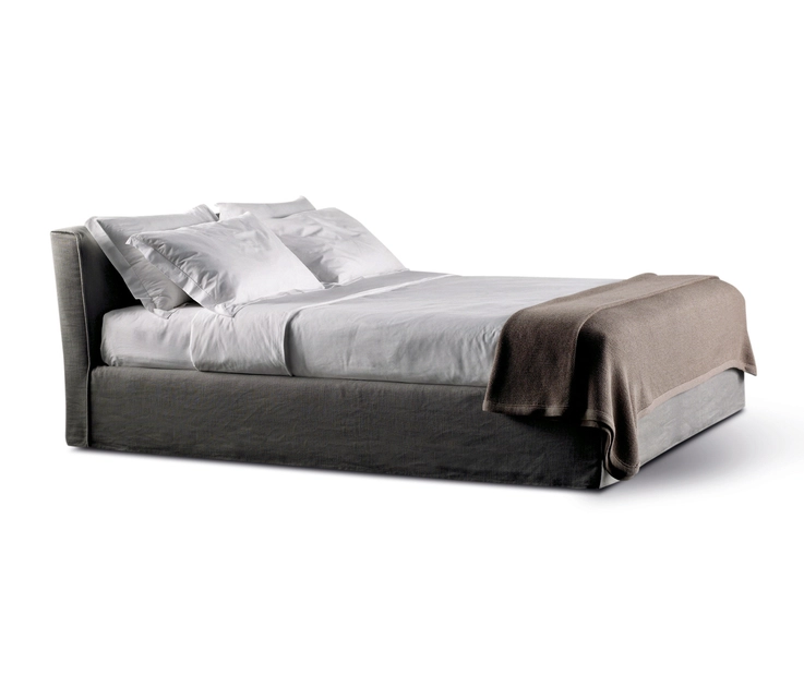 LAW - Beds from Meridiani | Architonic