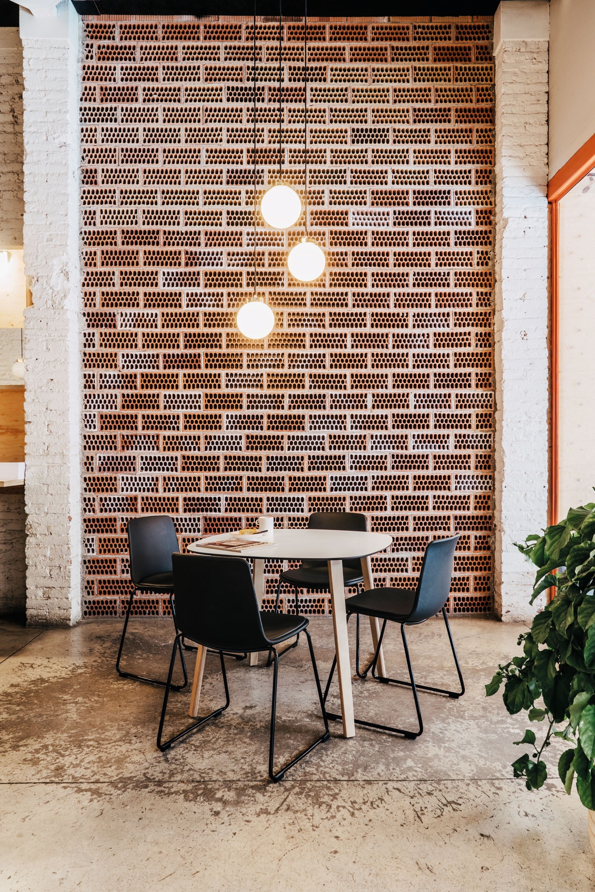 LTS SYSTEM TABLE STEEL LEGS - Contract tables from ENEA | Architonic