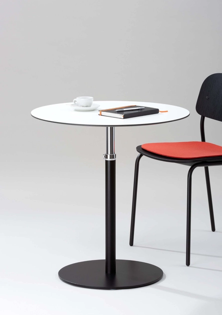 LIFT_UP_65 - Bistro tables from FORMvorRAT | Architonic