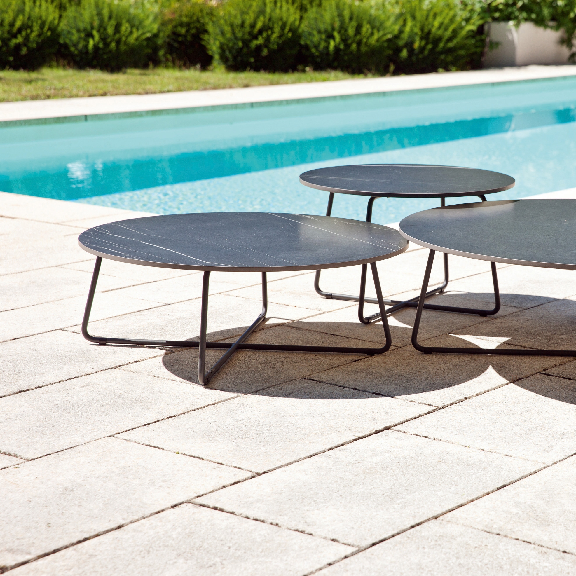 DROP SIDE TABLE ROUND 80CM - Side tables from Fischer Möbel | Architonic