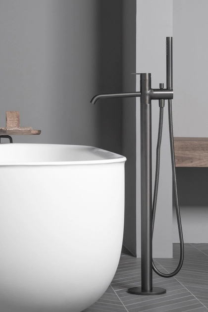 CODE BRUSHED GRAPHITE FREESTANDING BATHTUB MIXER - Bath taps from ...