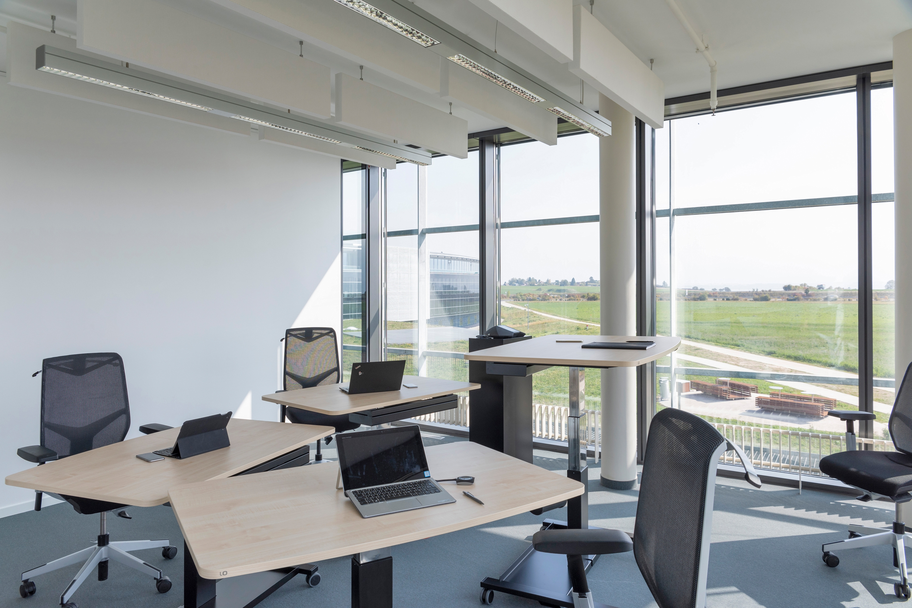 LO COCKPIT - Objekttische von Lista Office LO | Architonic