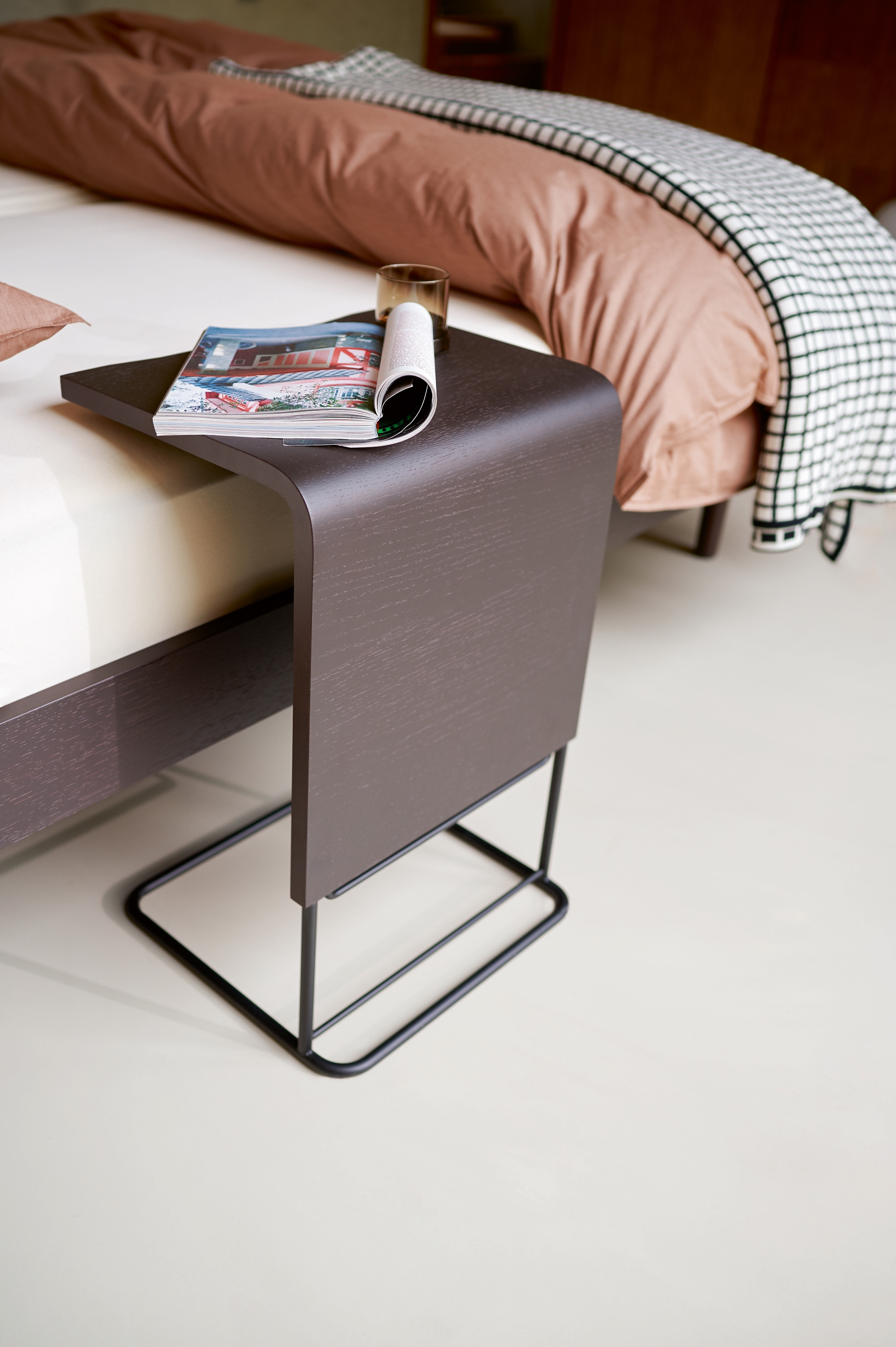 NOA BEDSIDE TABLE - Side tables from Koninklijke Auping | Architonic