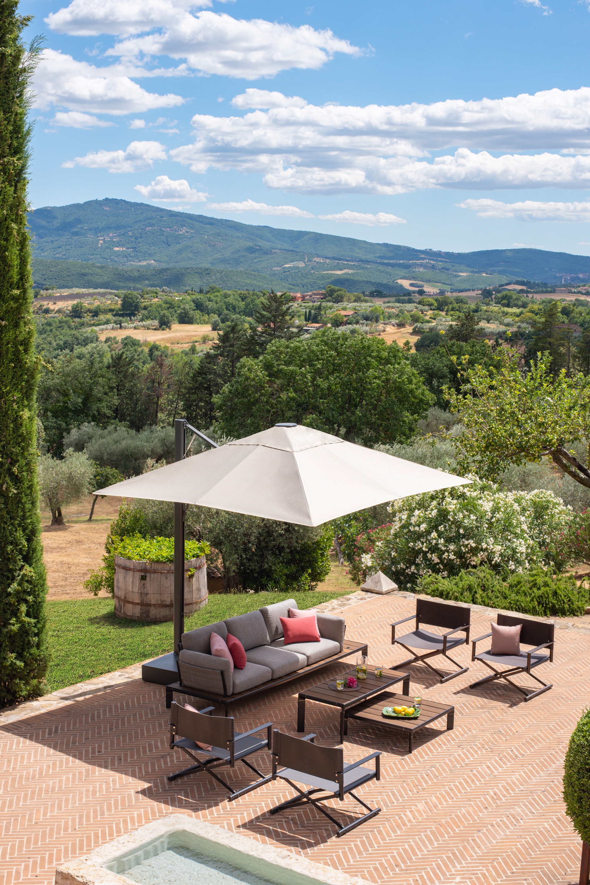 TERRA FOOT STOOL | 723 - Stools from EMU Group | Architonic