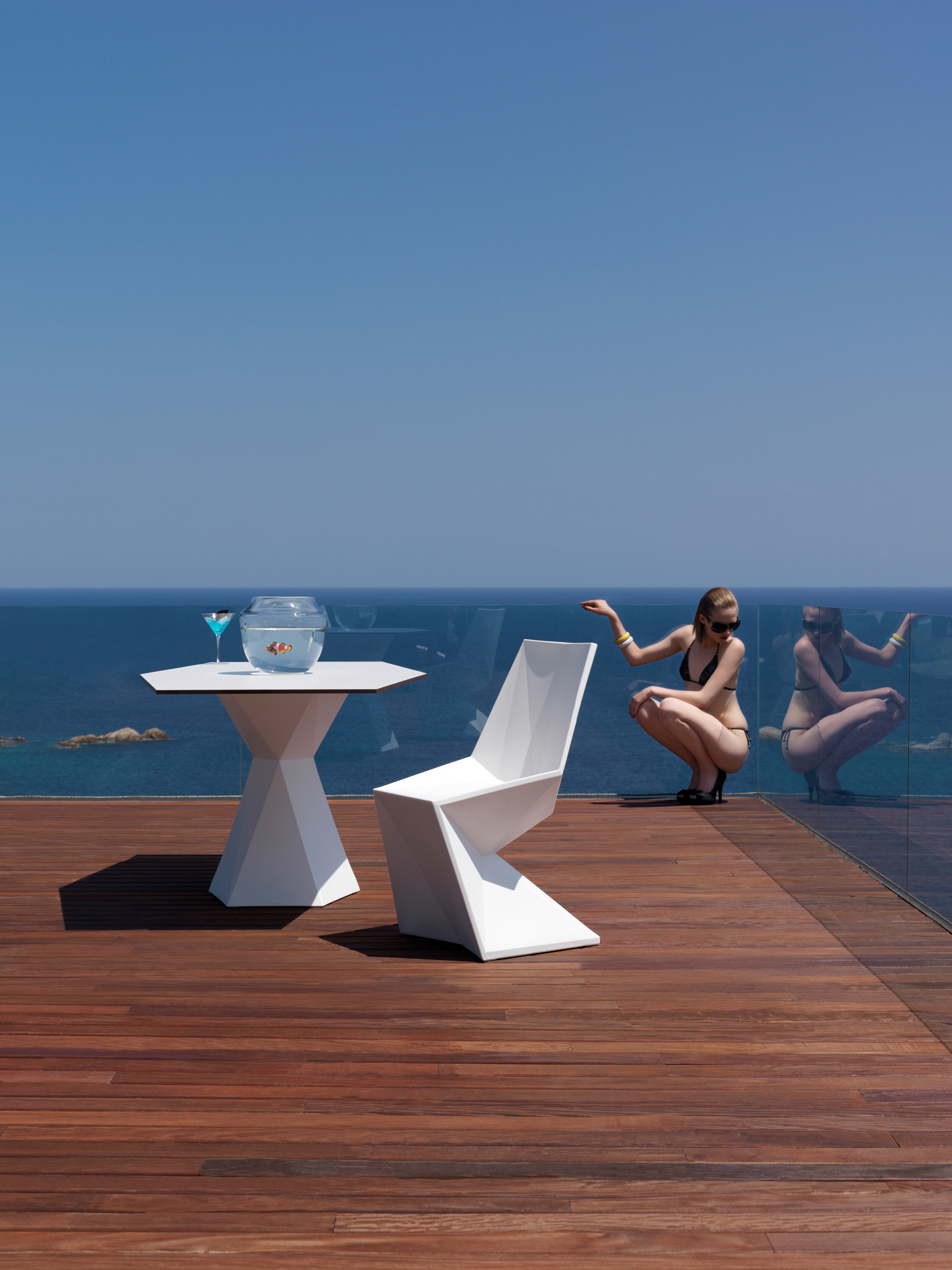 VERTEX TABLE - Dining tables from Vondom | Architonic