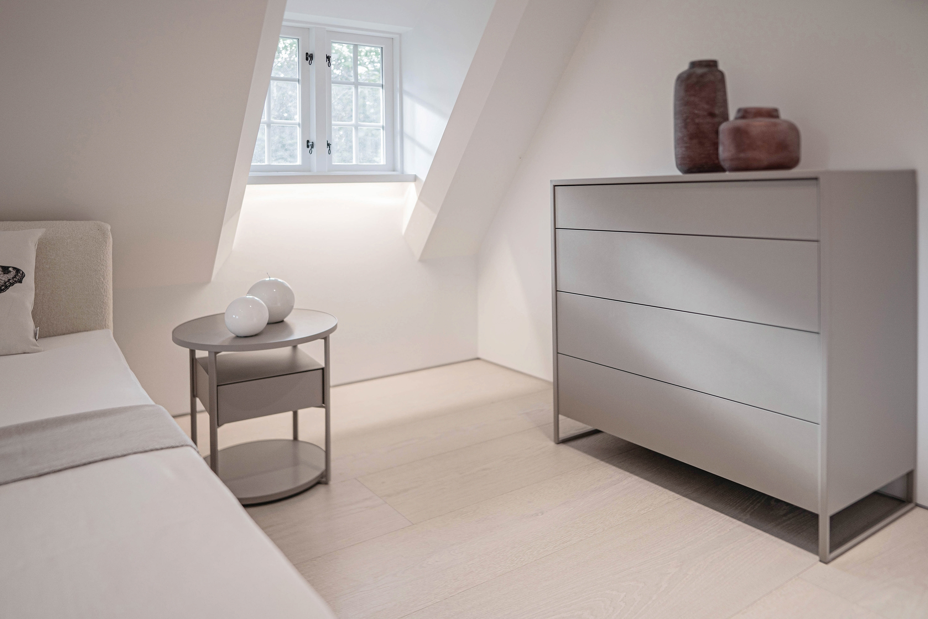 SMART CONSOLE - Console tables from Yomei | Architonic