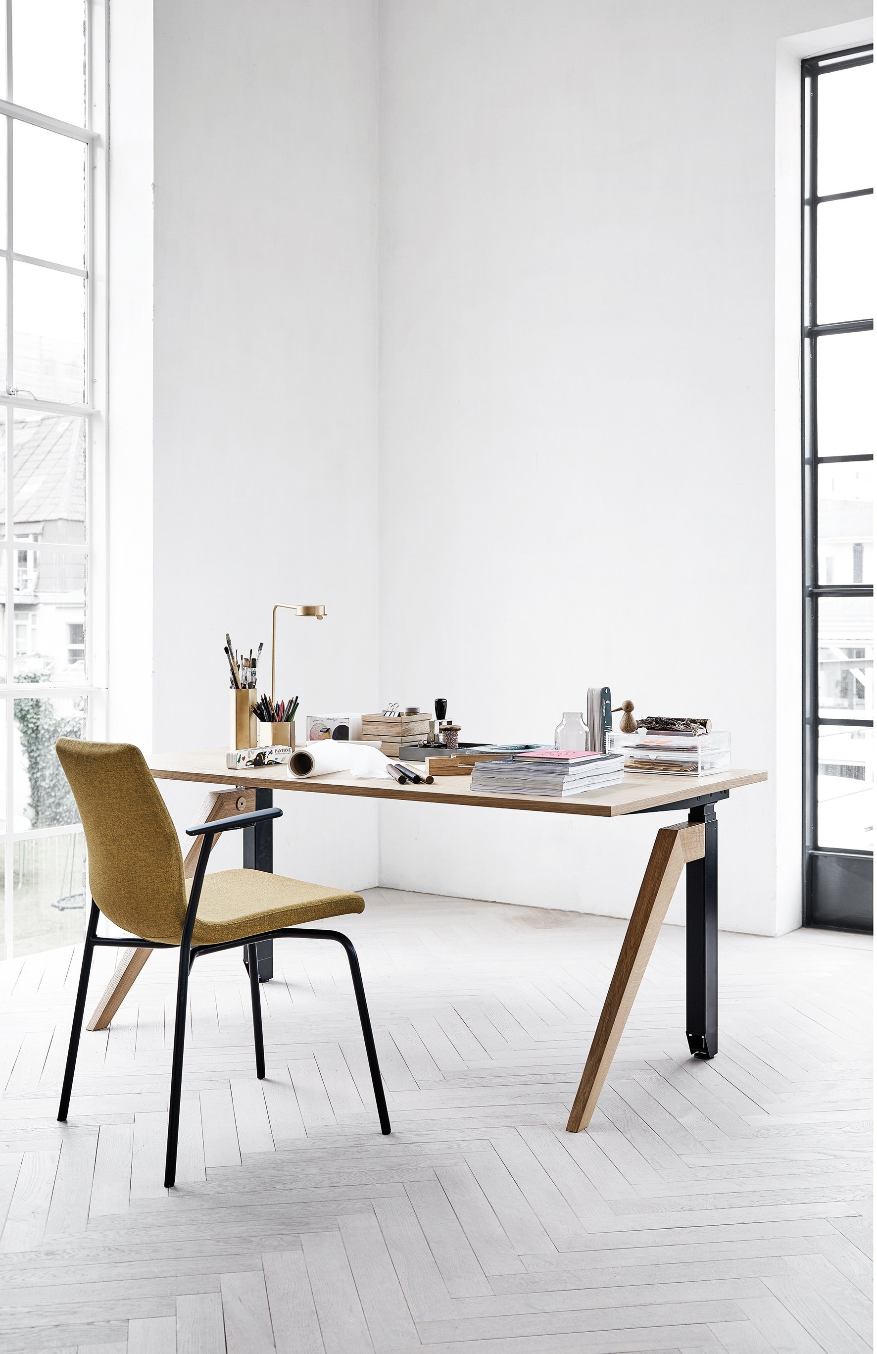 CABALE HIGH - Standing tables from Holmris B8 | Architonic