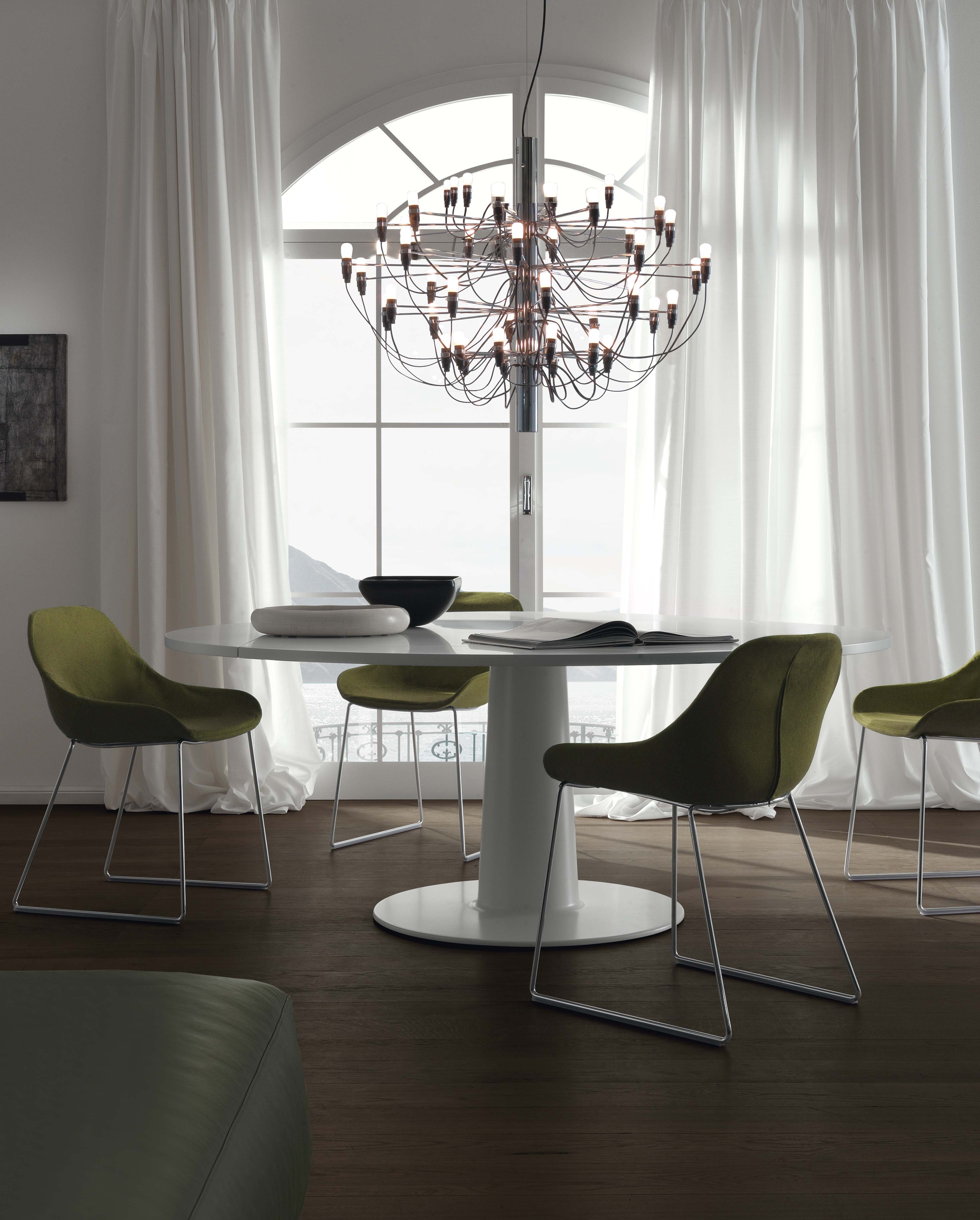 MOON - Dining tables from Jesse | Architonic