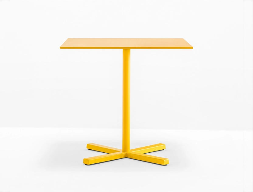 BOLD 4752 - Dining tables from PEDRALI | Architonic