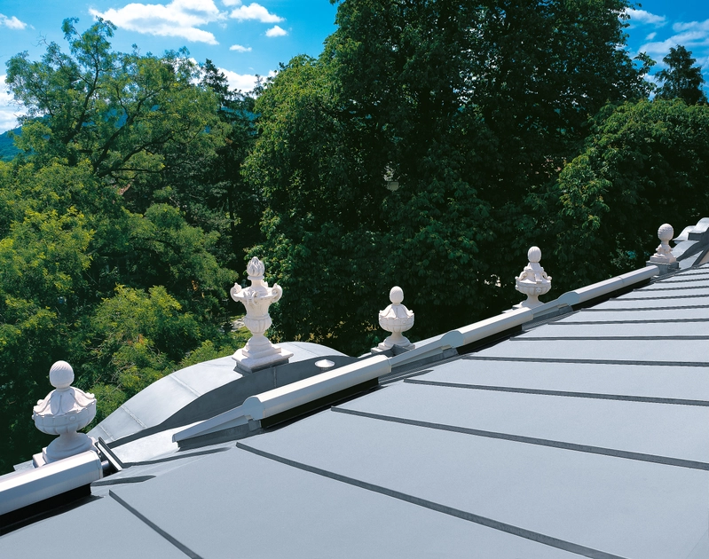 ROOF COVERING | ANGLED STANDING SEAM - Roofing systems from RHEINZINK ...