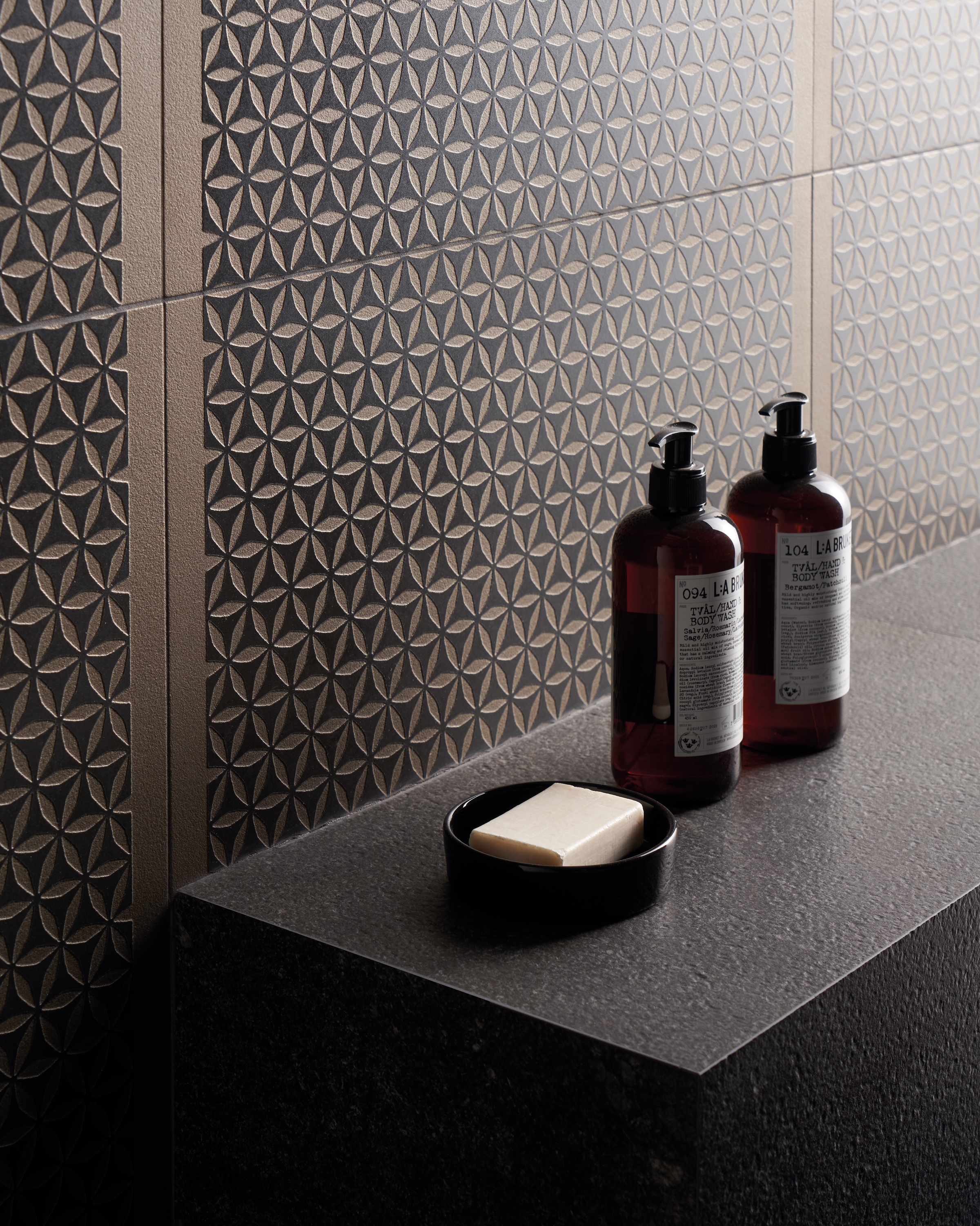 METALLIQUE | MOSAIC 30X30 NOIR - Ceramic tiles from Kronos Ceramiche ...