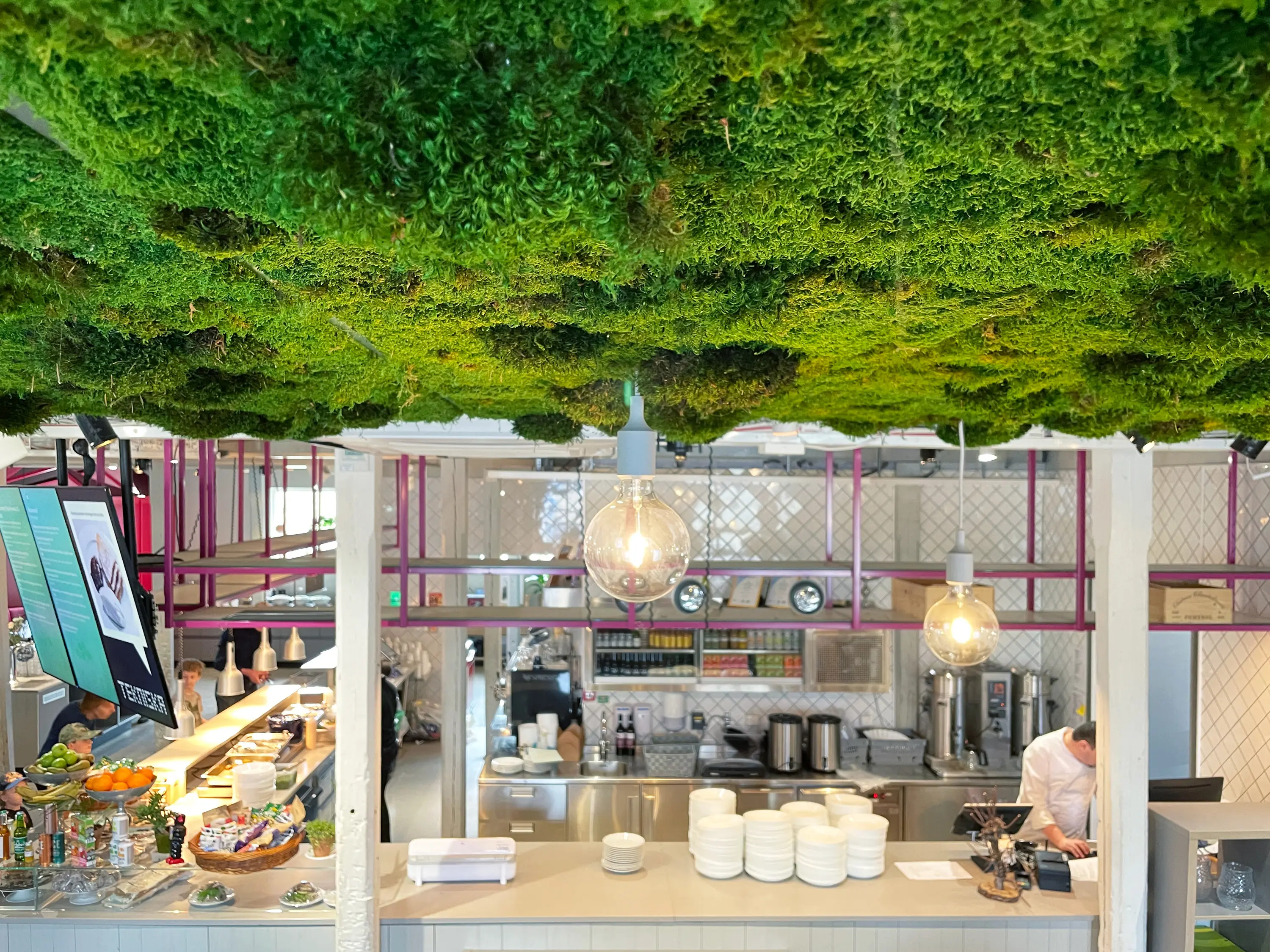 INDOOR MOSS | MOSS CEILING - Living / Green walls from Greenworks ...