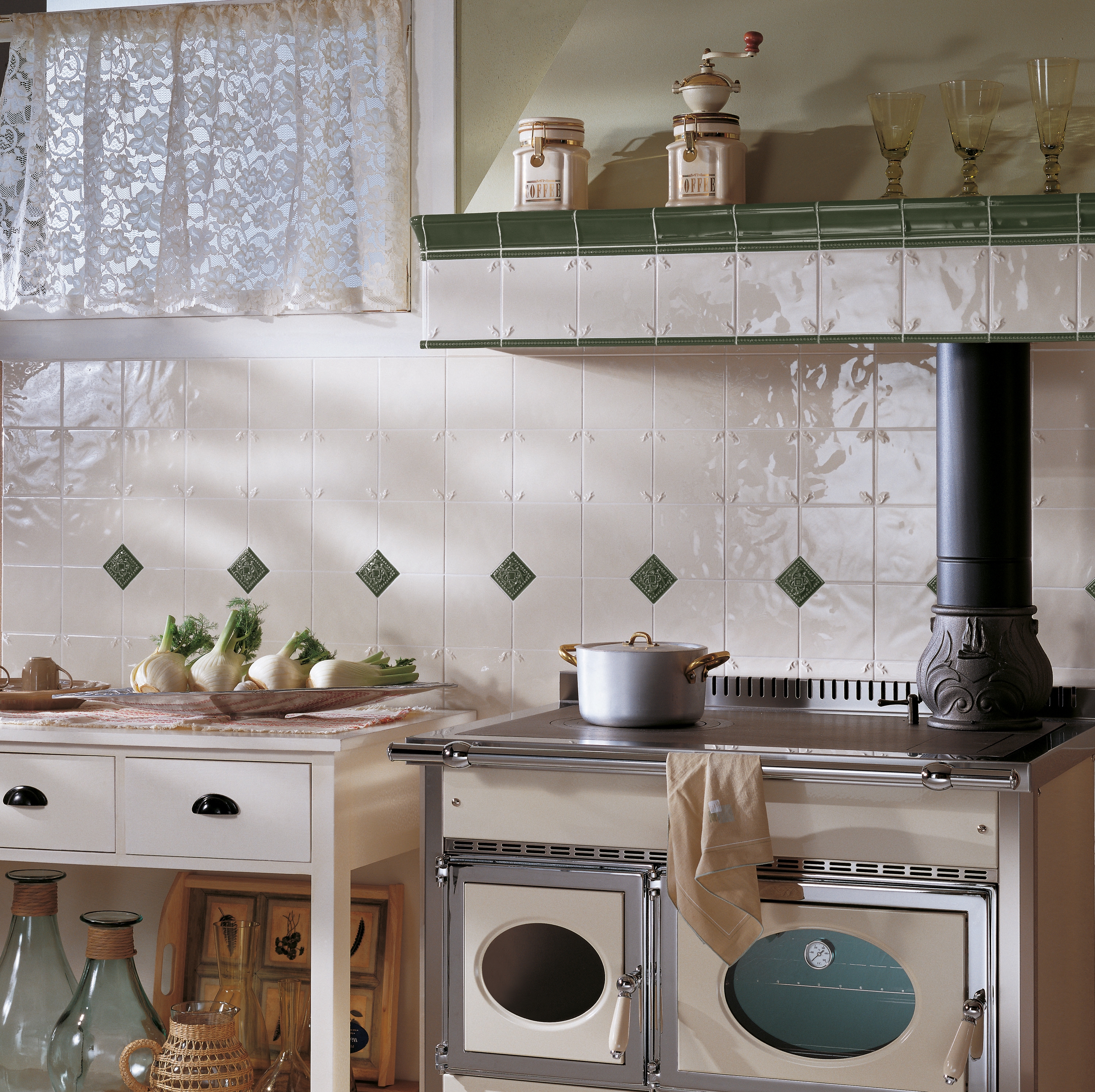 ROYAL BIANCO LUNA FONDO - Ceramic tiles from Petracer's Ceramics ...